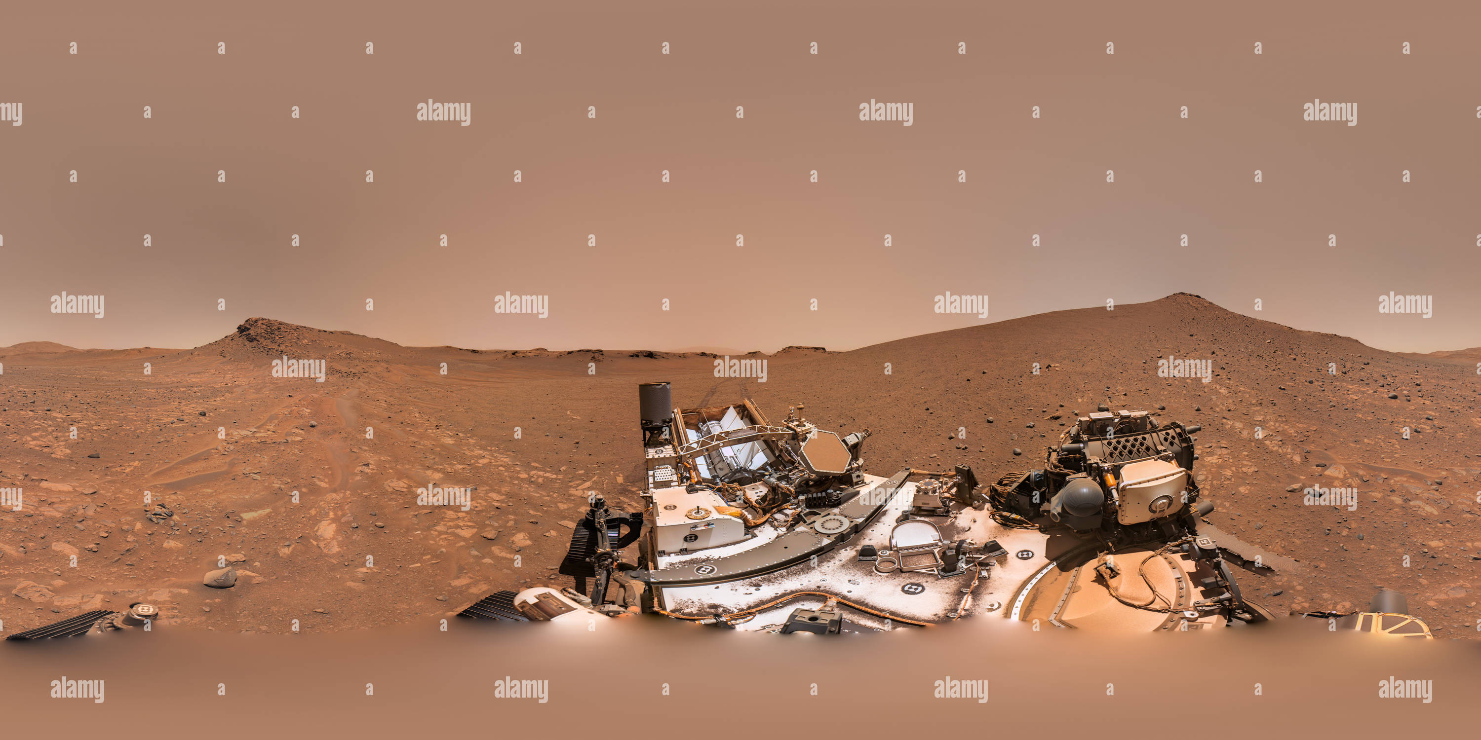 360° view of Marsrover Perseverance Navcam Sol 718 - Alamy