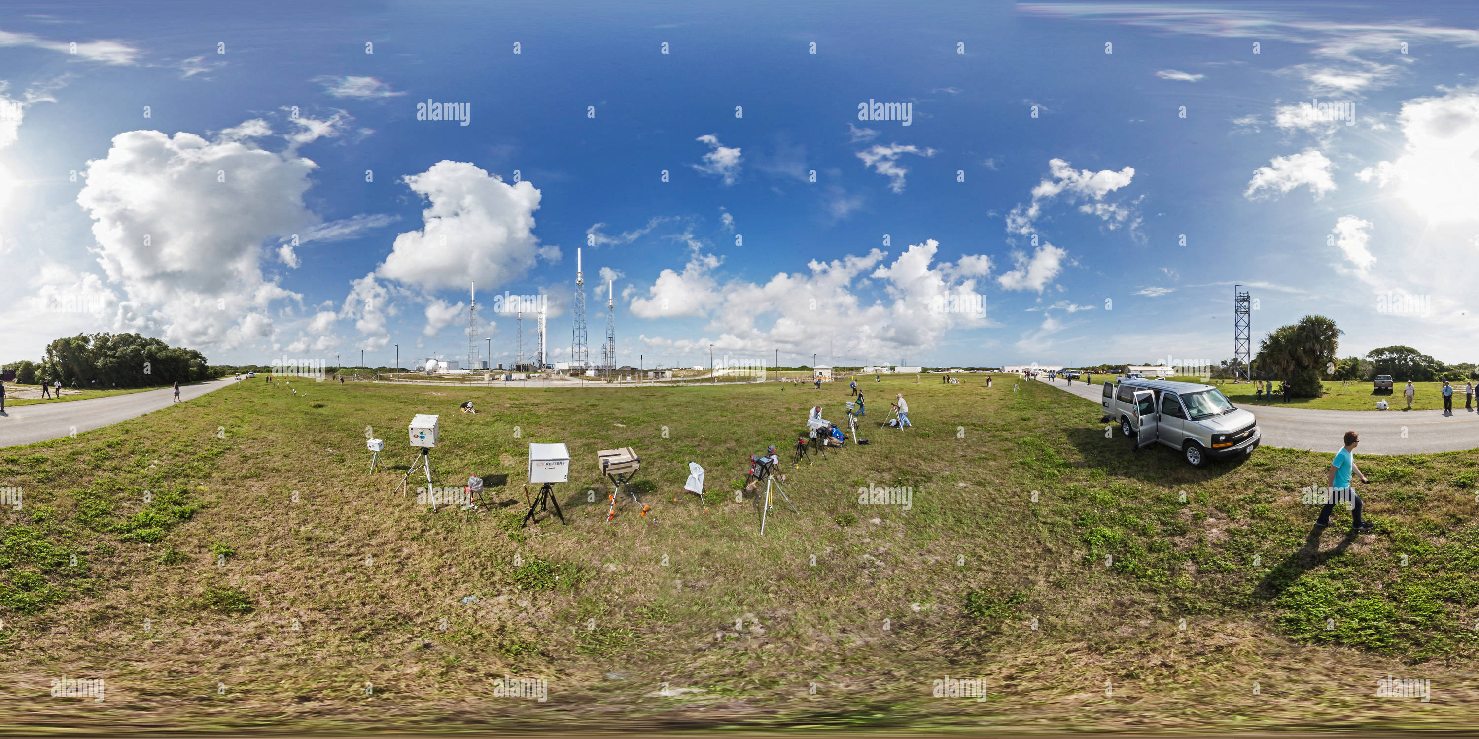 360° view of Falcon 9 Rocket - Alamy