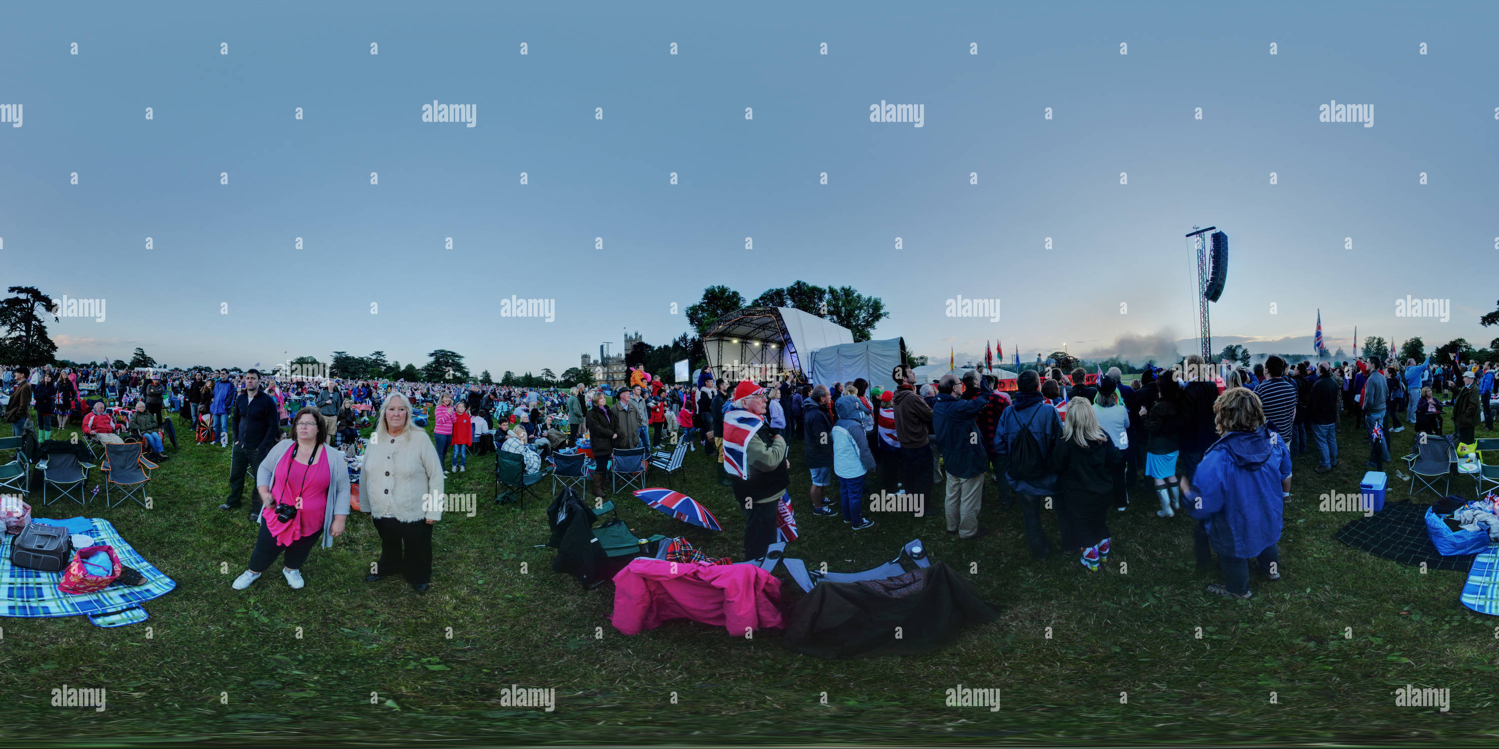 360° view of Highclere Castle Battle Proms - Cannon fire - Alamy