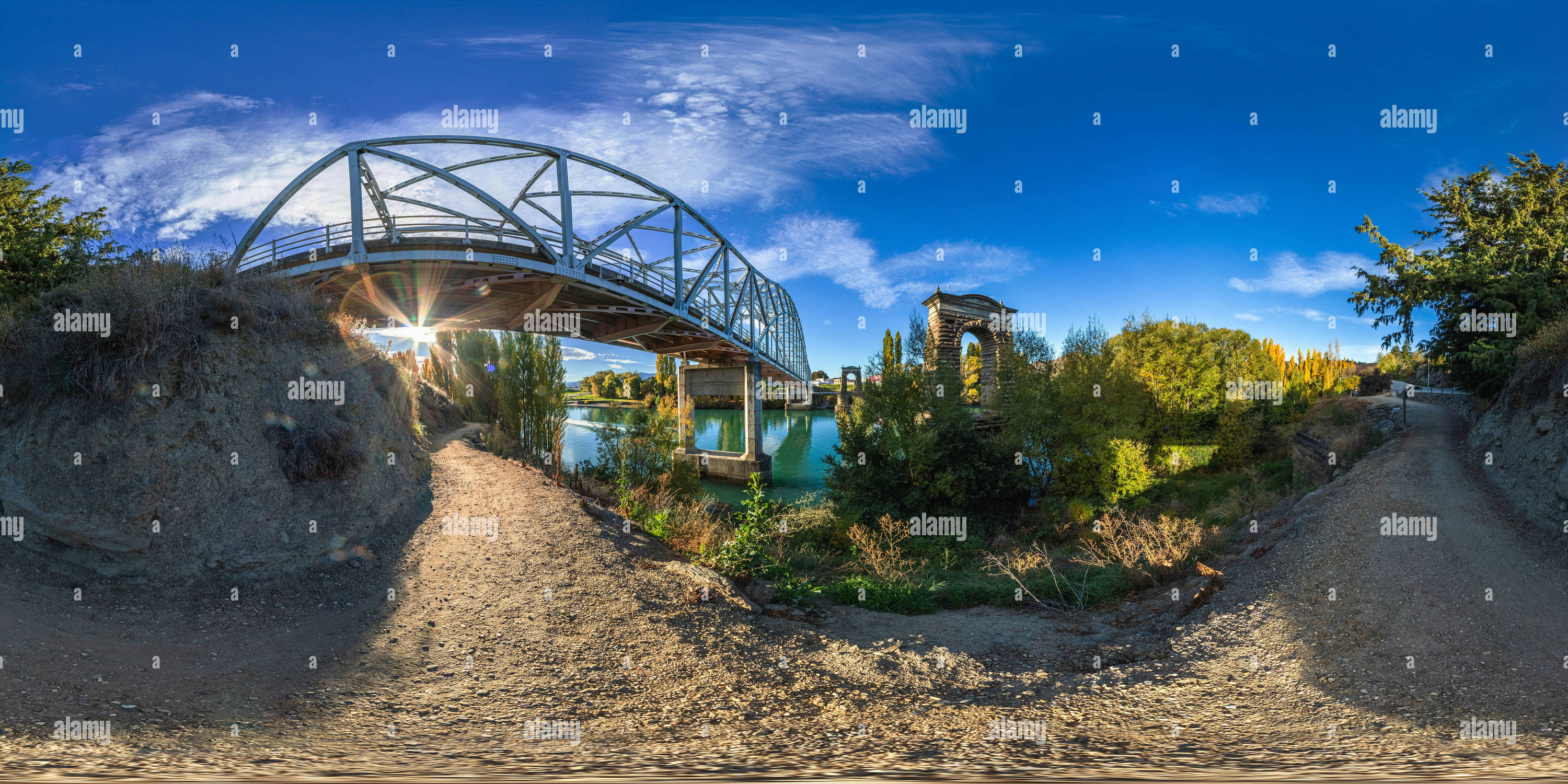 360° view of The Alexandra Bridges on the Clutha River, Alexandra ...