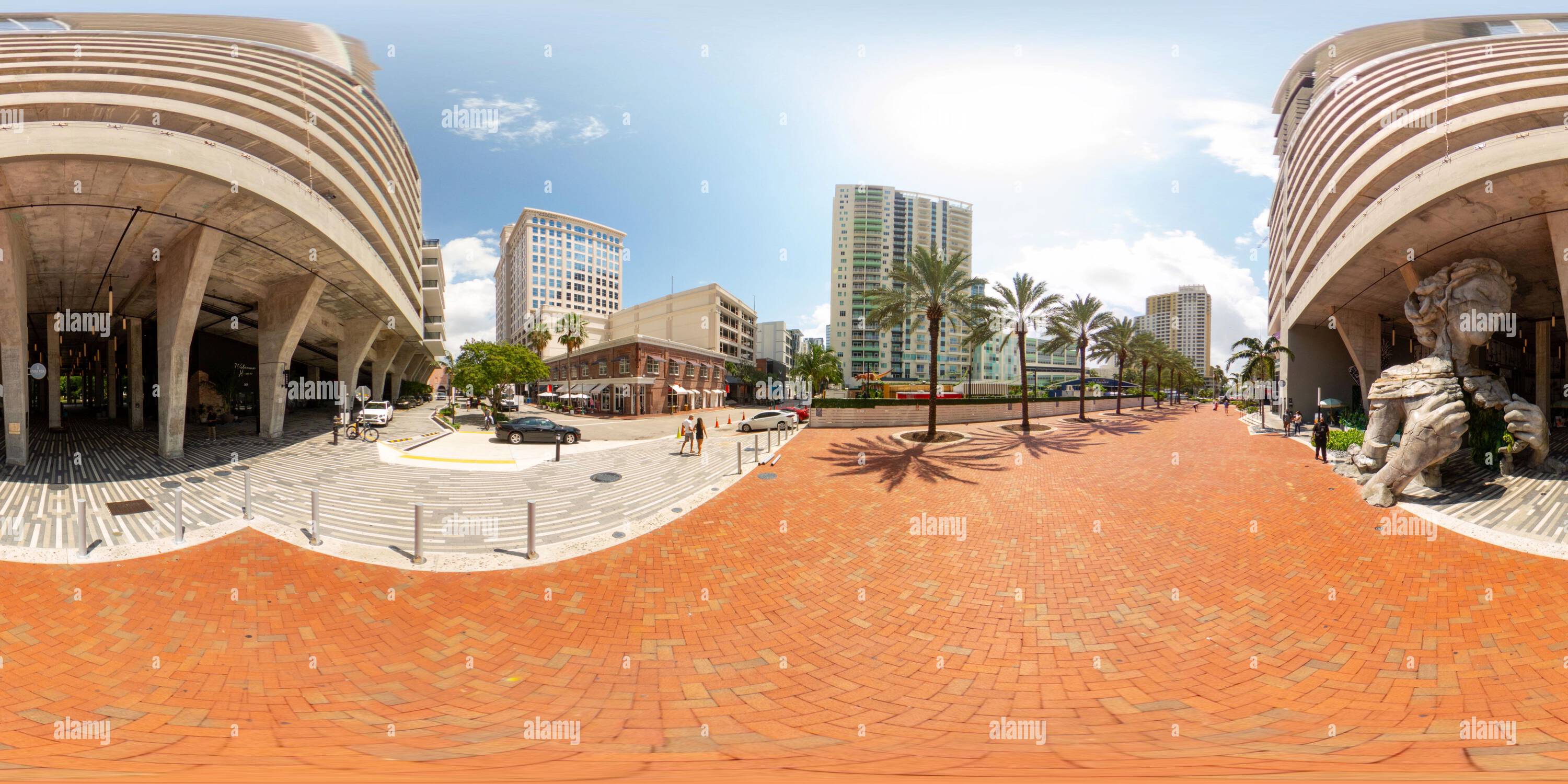 360° view of Fort Lauderdale, FL, USA - August 25, 2023: Downtown fort ...