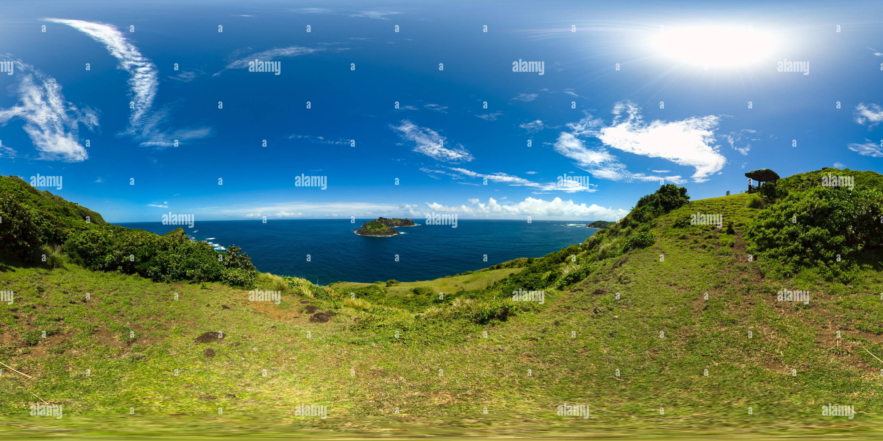 360° view of Blue ocean and island. Philippines - Alamy