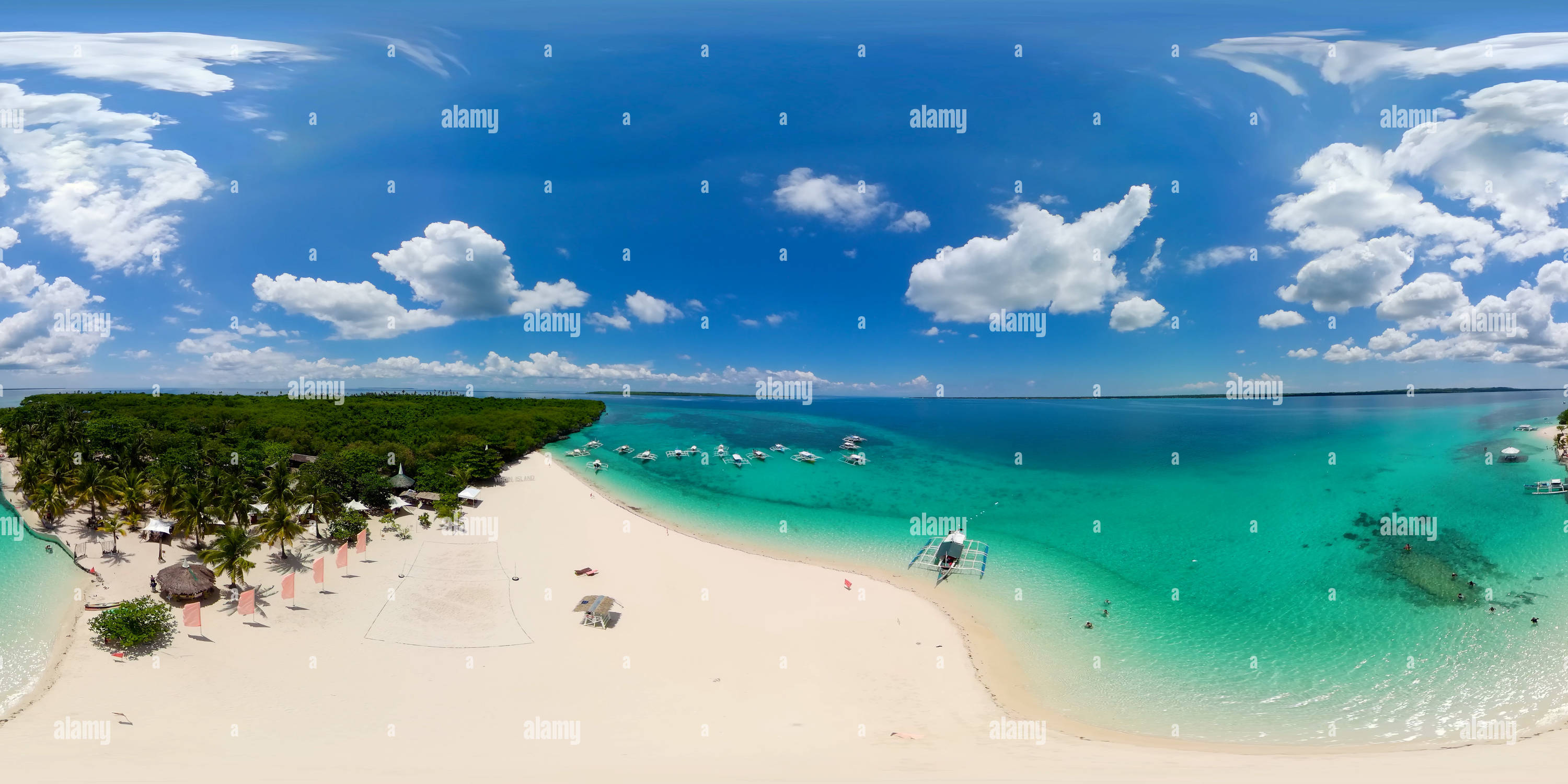 360° view of Tropical island with a beach. Virgin island - Alamy