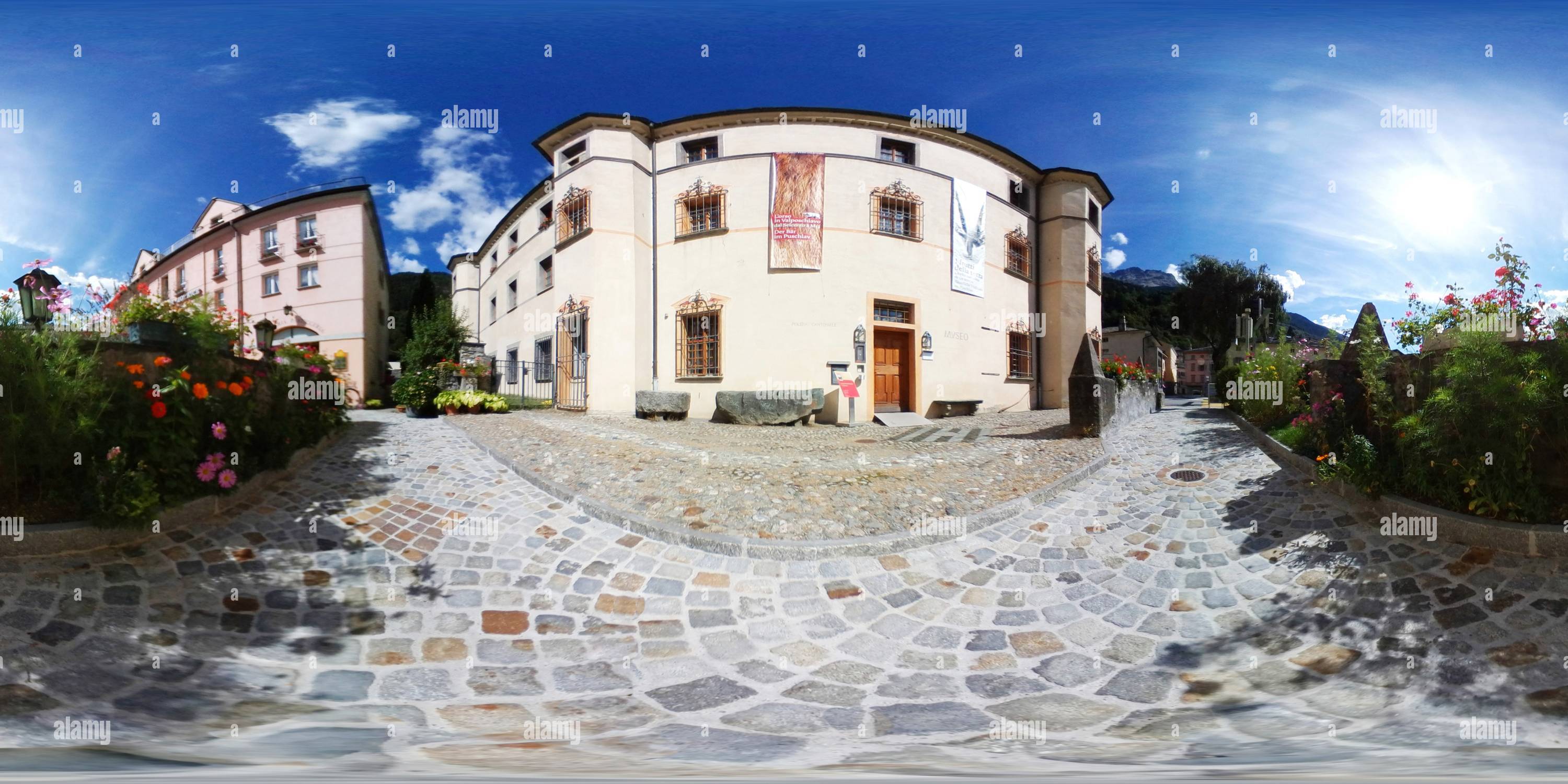 Museo virtual hi-res stock photography and images - Alamy