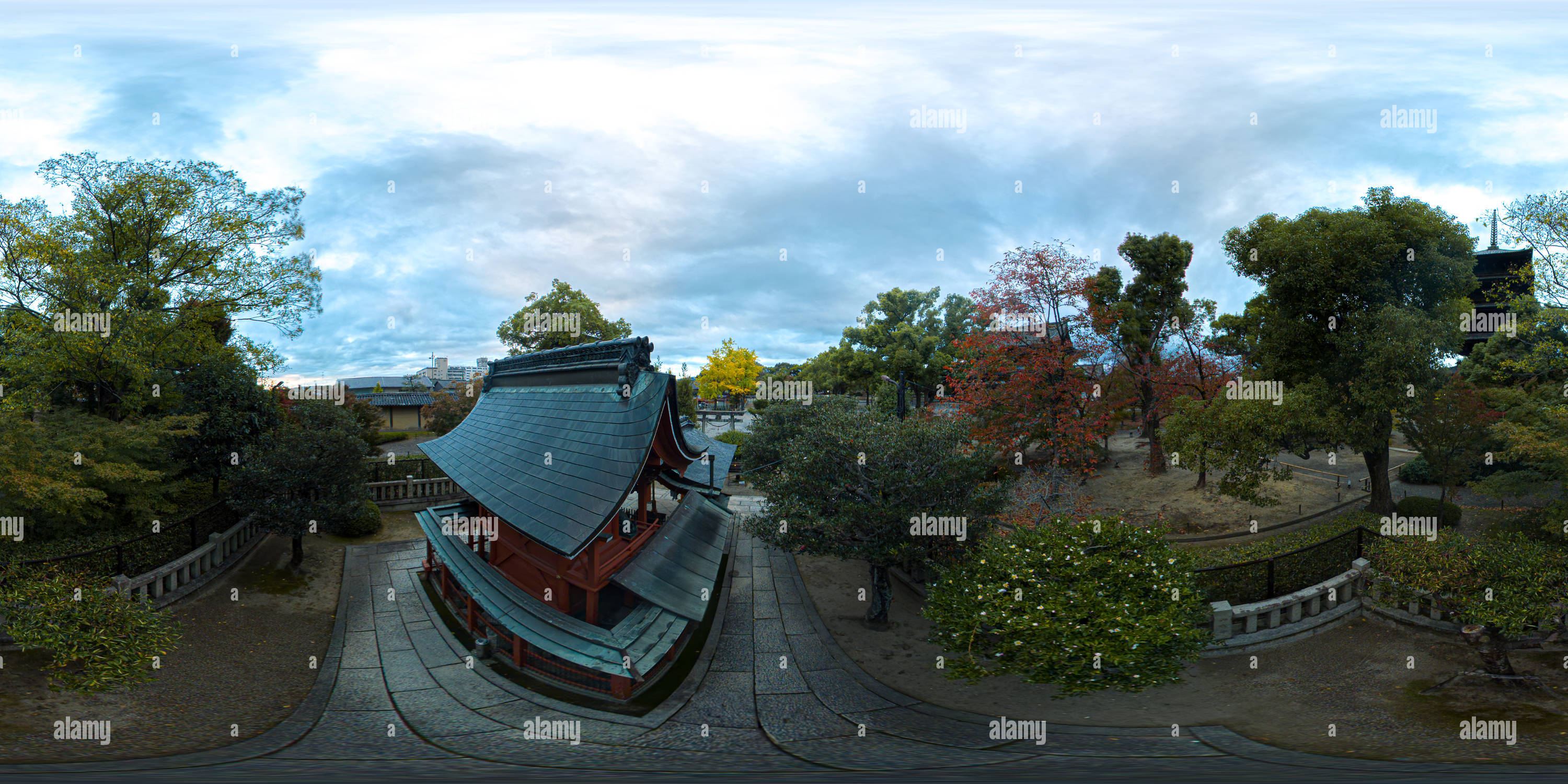 360° view of Toji Temple Red House at Dawn - Alamy