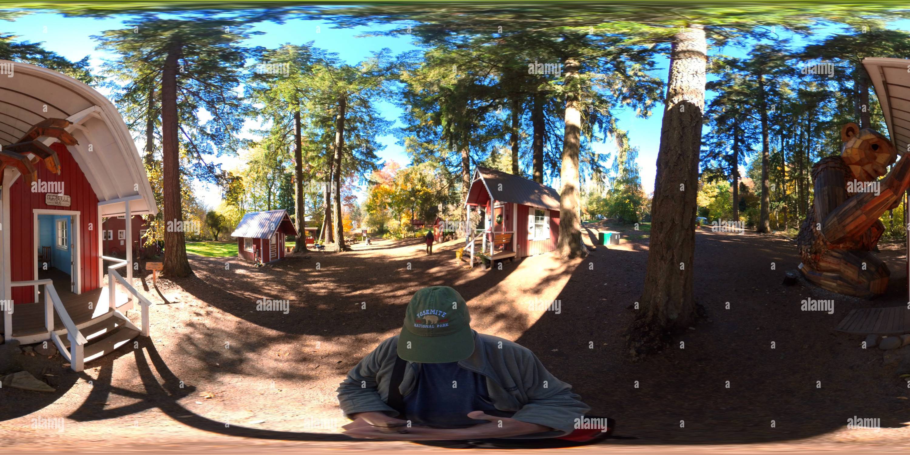 360° view of Ole Bolle wooden troll by artist Thomas Dambo located at ...