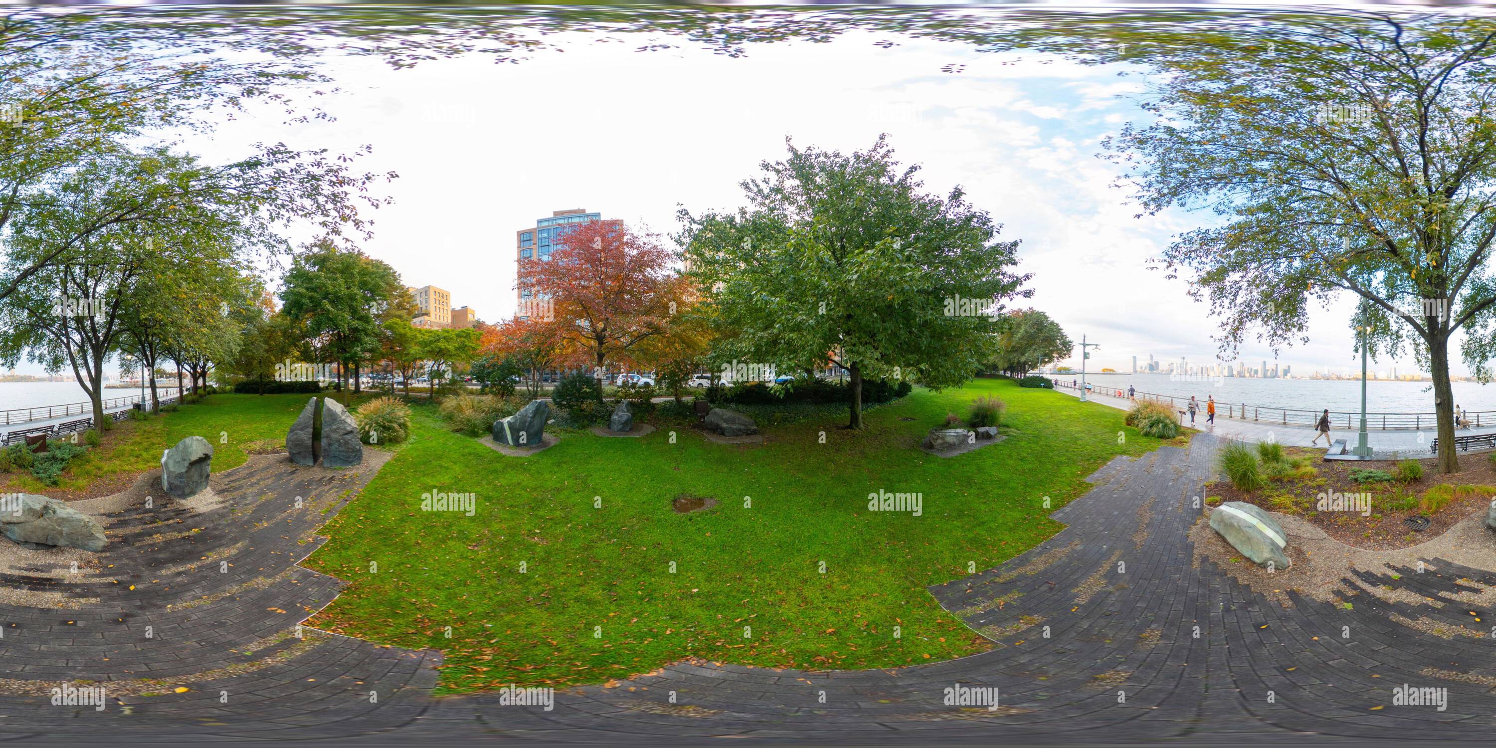 360° view of New York, NY, USA - October 27, 2023: Gardens at the ...