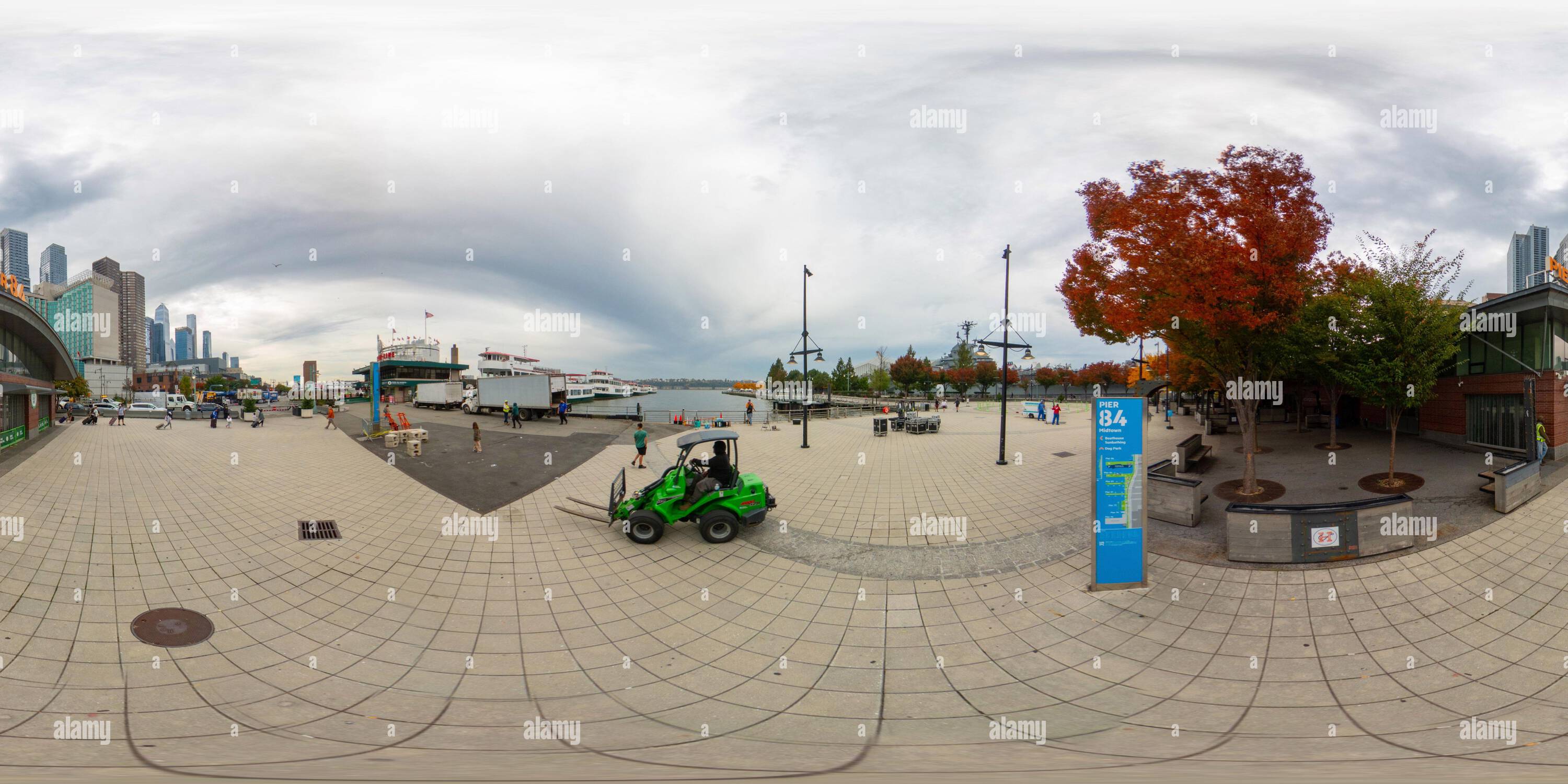 360° view of New York, NY, USA - October 27, 2023: New York City Pier ...