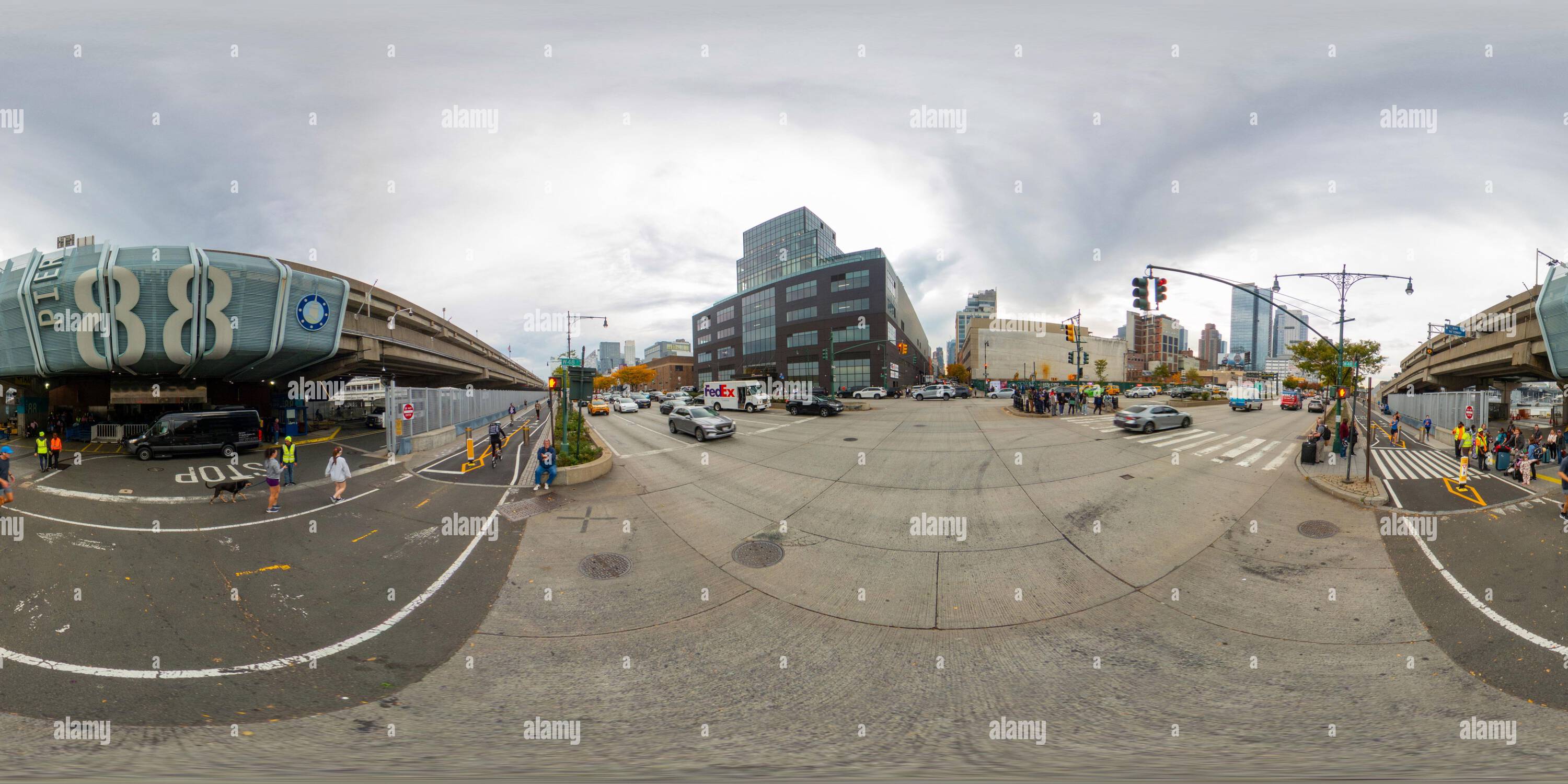 360° view of New York, NY, USA - October 27, 2023: Stock image Pier 88 ...