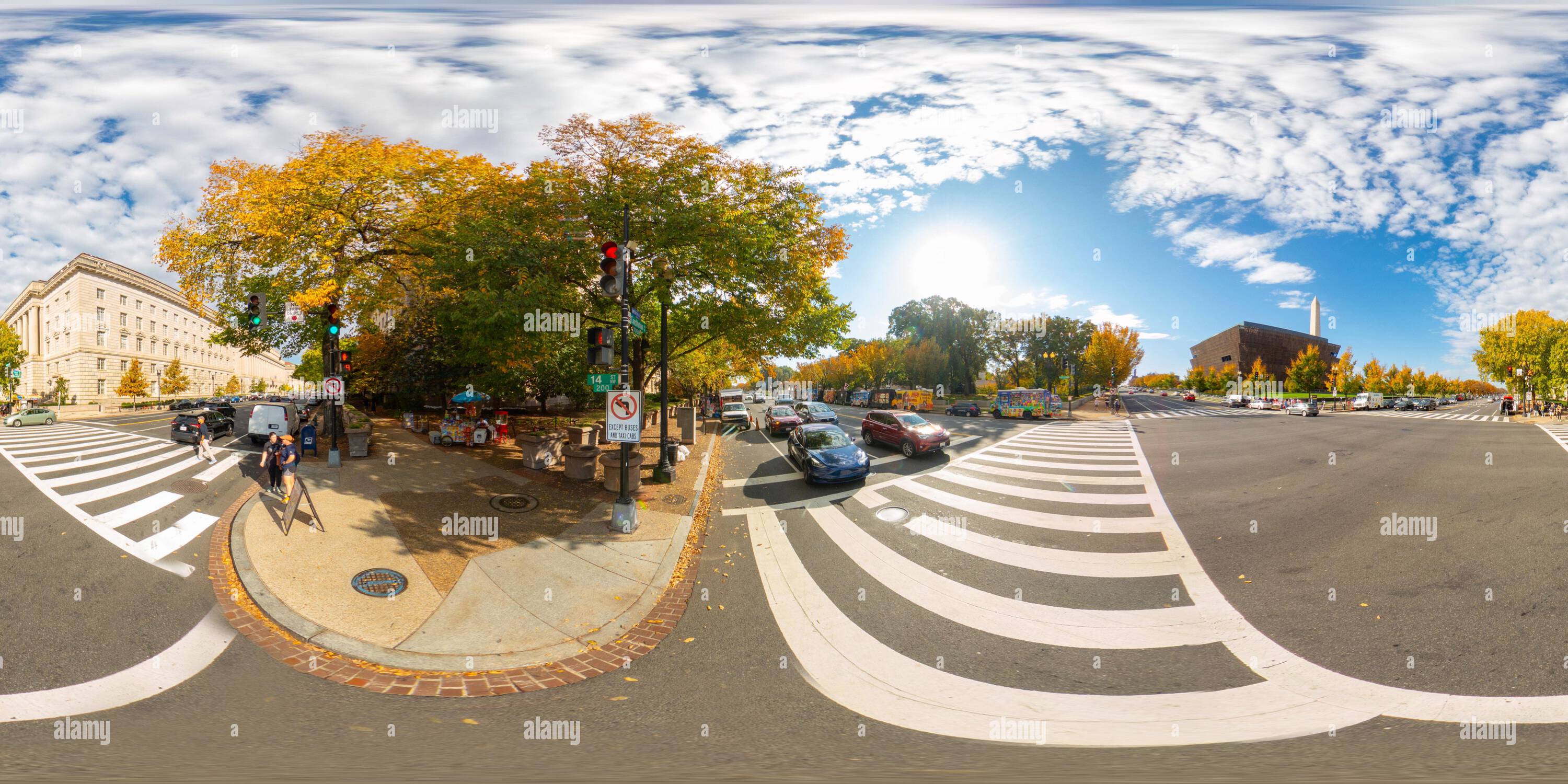 360° view of Washington DC, USA - October 28, 2023: Travel destination ...