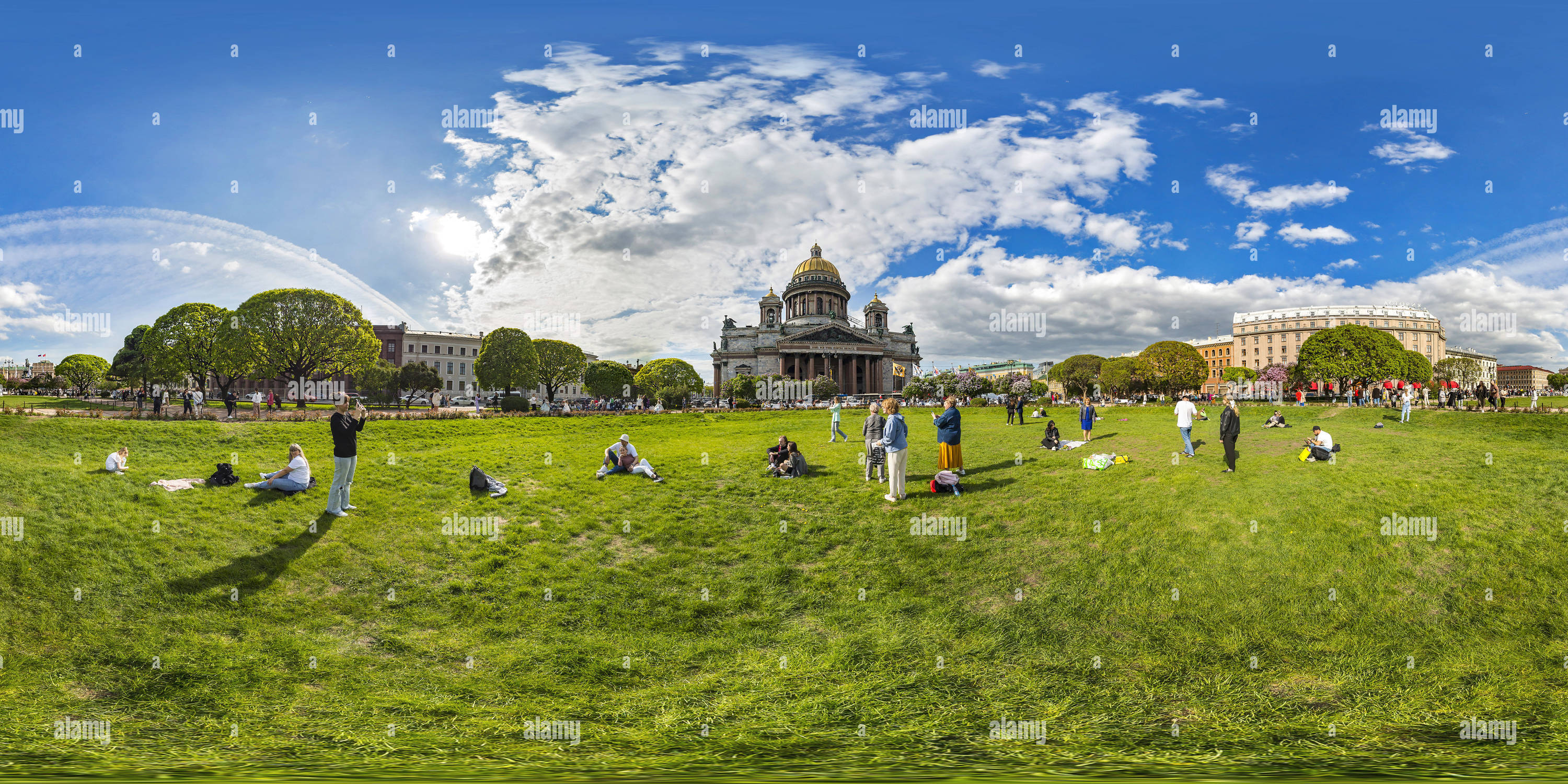 360° view of Saint Petersburg. Isaac's Square - Alamy