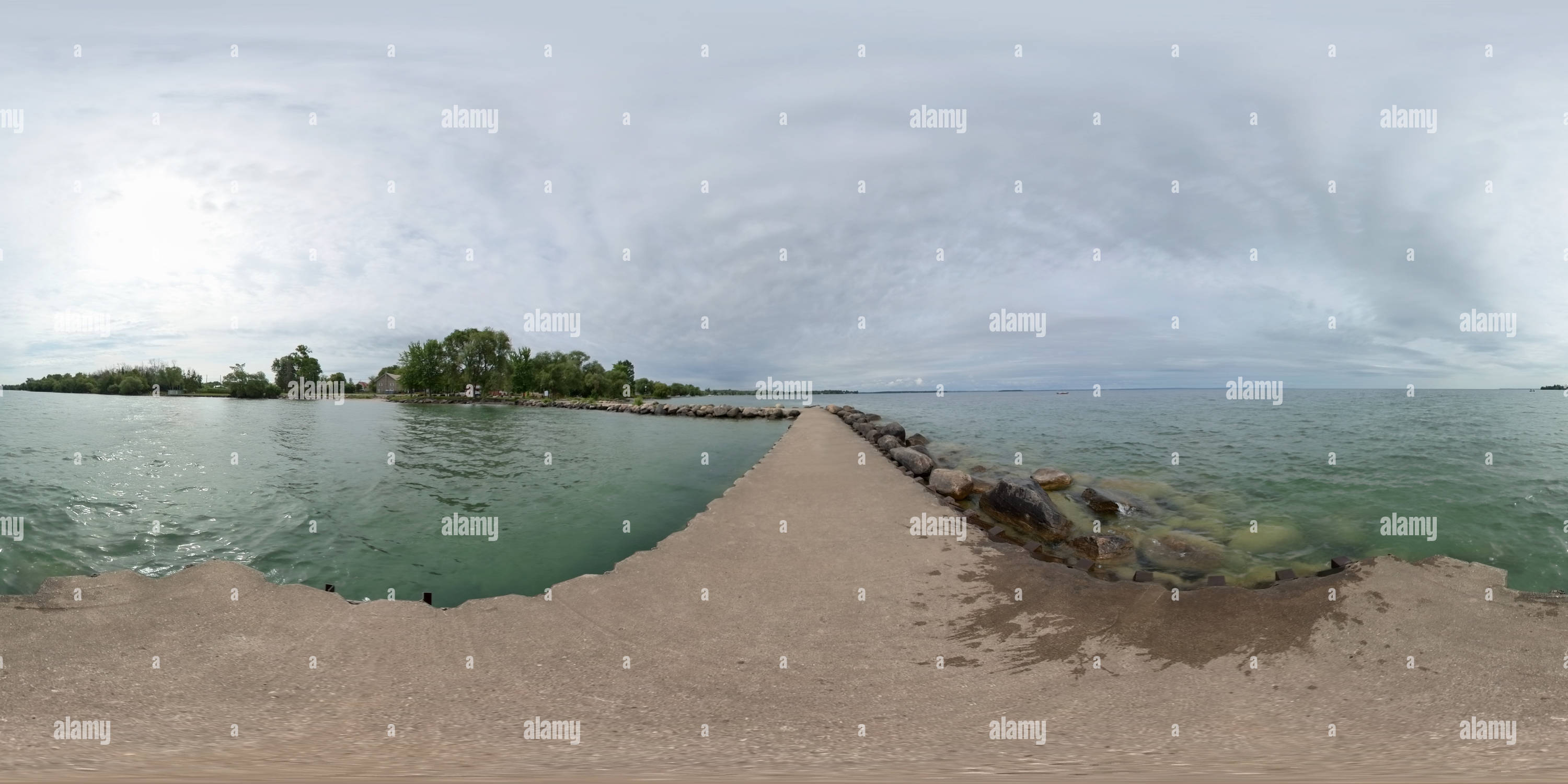 360° view of Pier at Willow Beach - Alamy