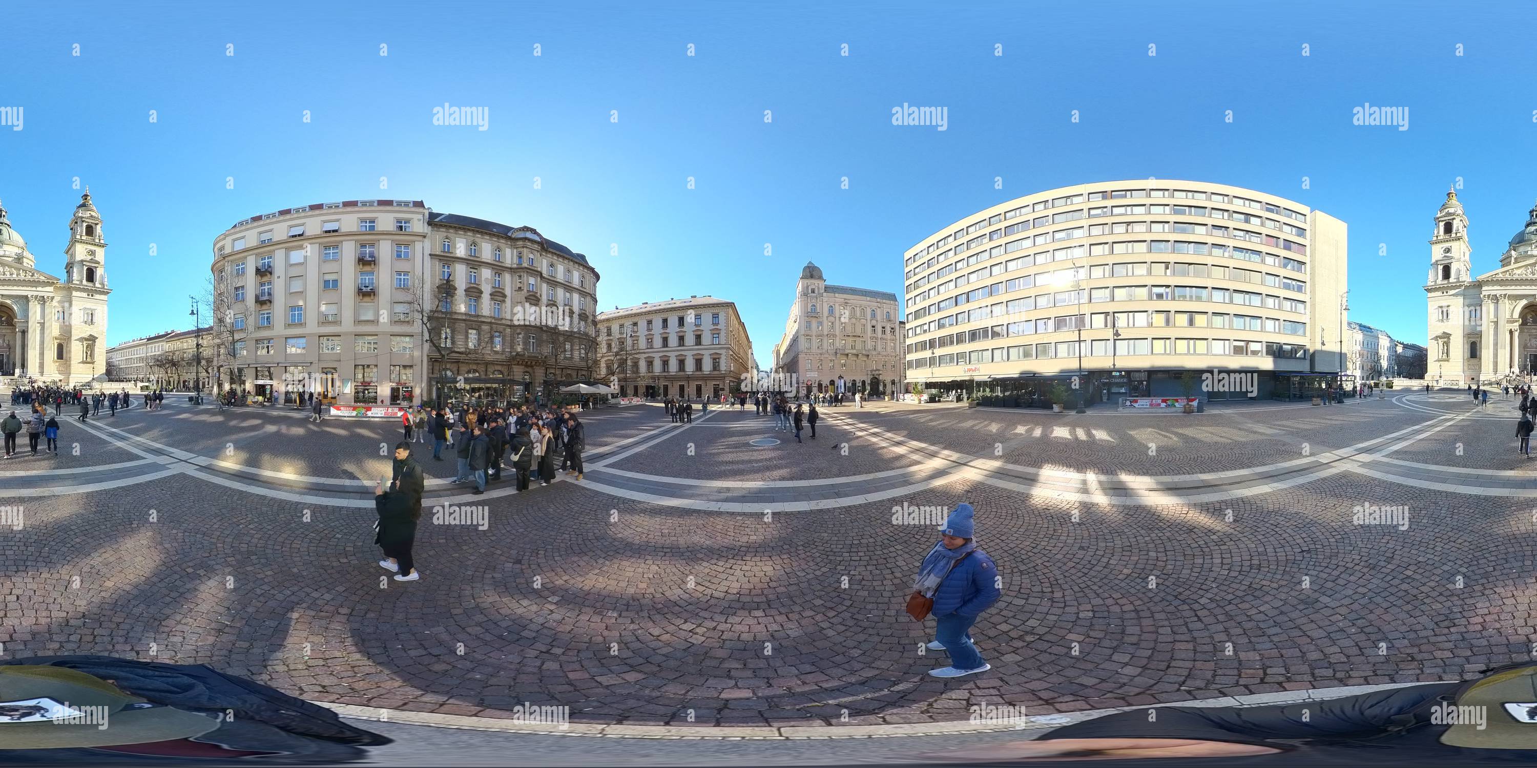 360° view of St Stephens Basilica Budapest - Alamy