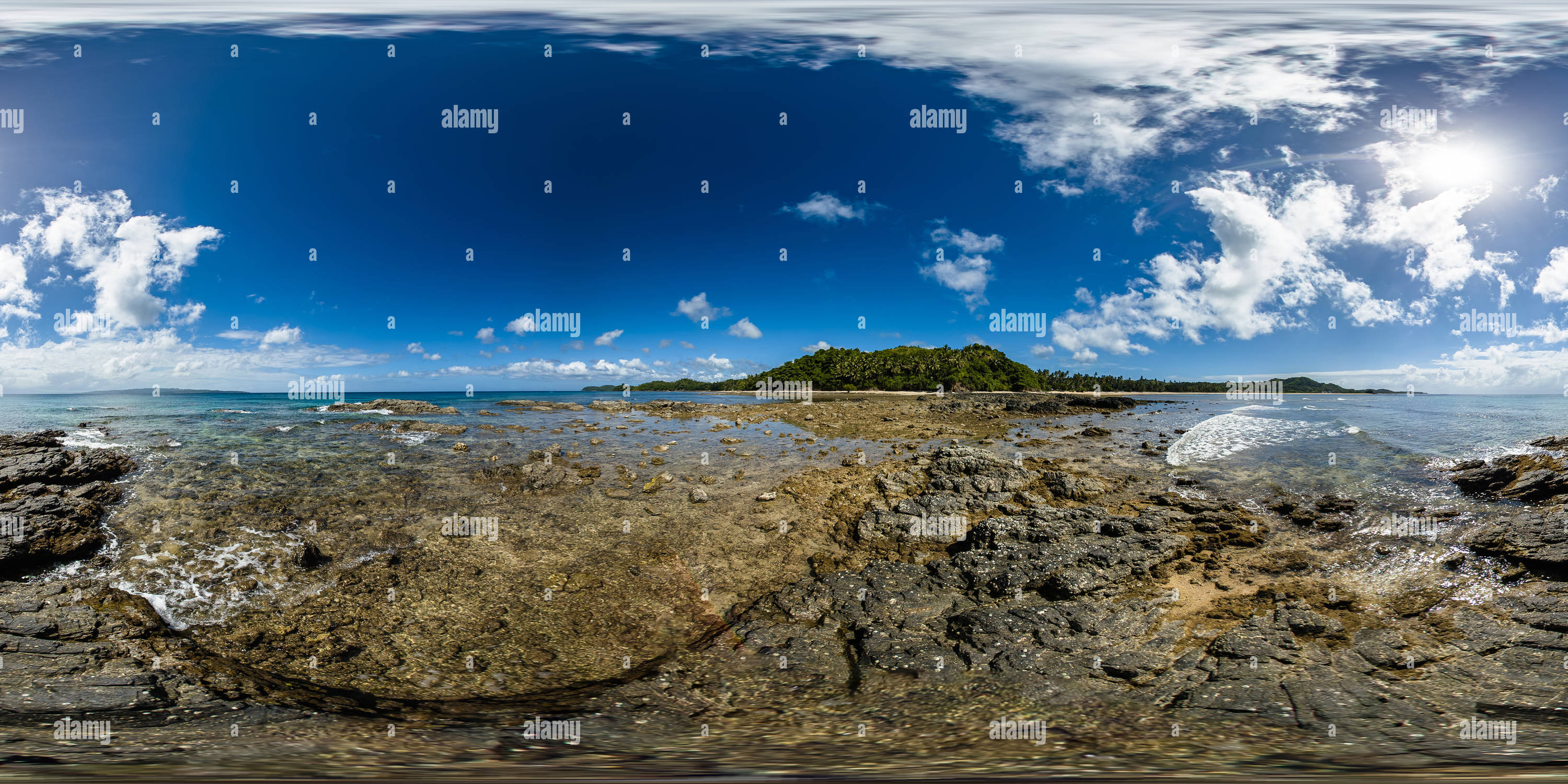 360° view of Ocean waves in Santa Fe, Romblon. Philippines - Alamy
