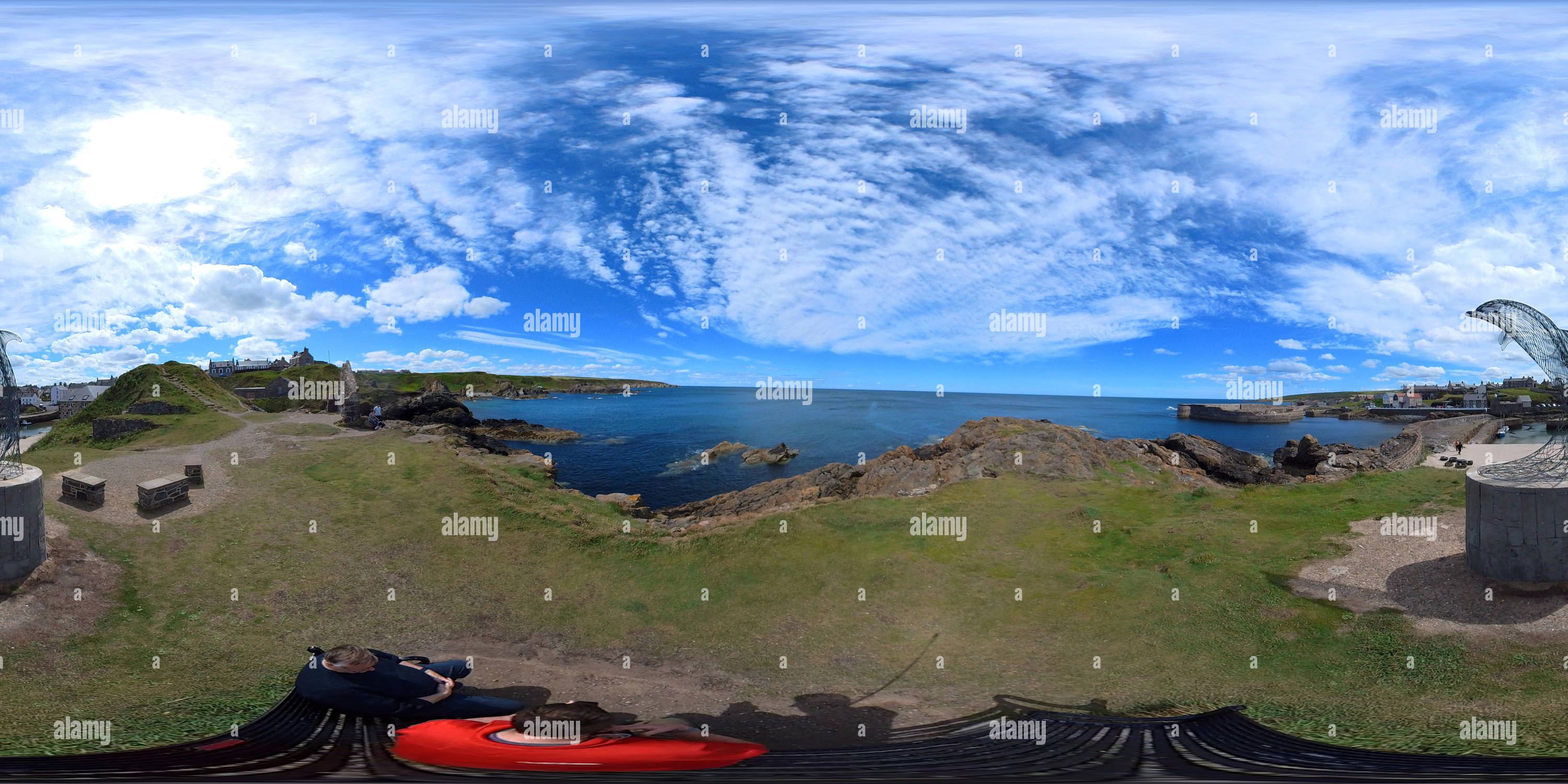 360° view of Portsoy Dolphin Statue - Alamy