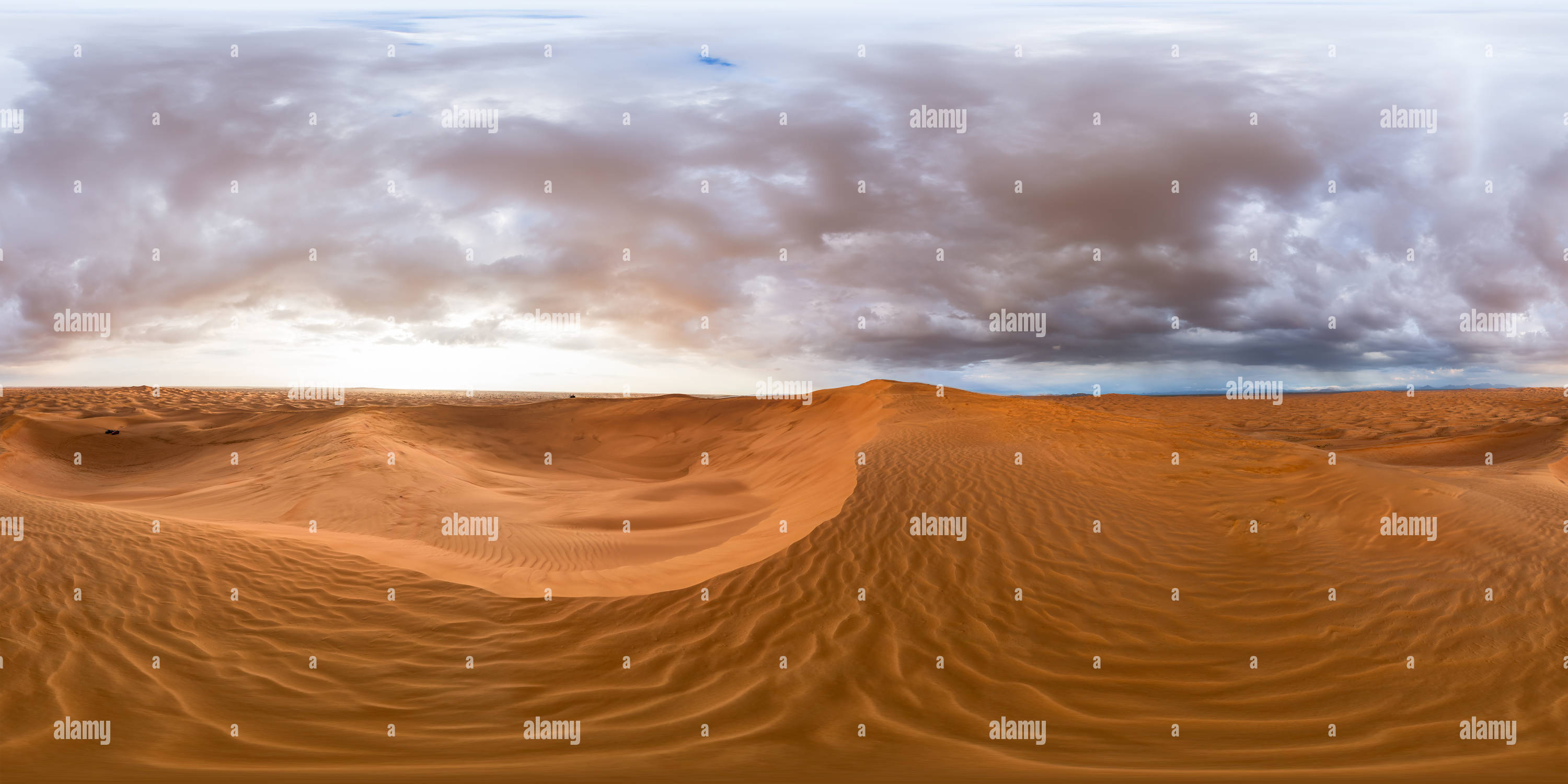 Desert quads hi-res stock photography and images - Alamy