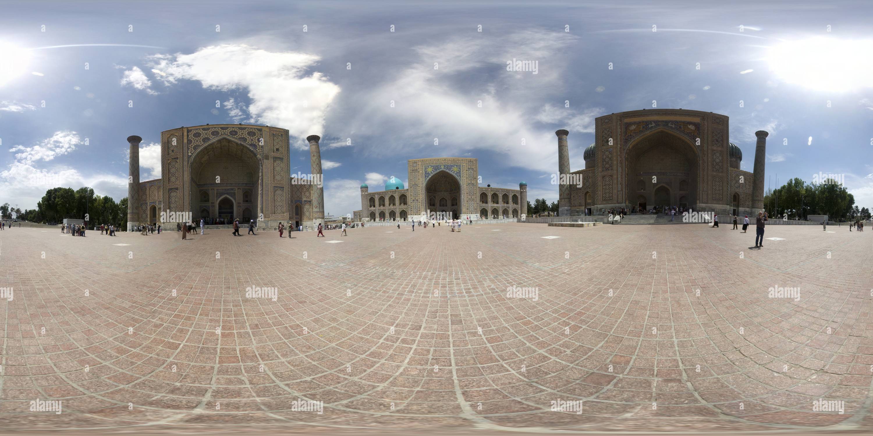 Registan plaza hi-res stock photography and images - Alamy