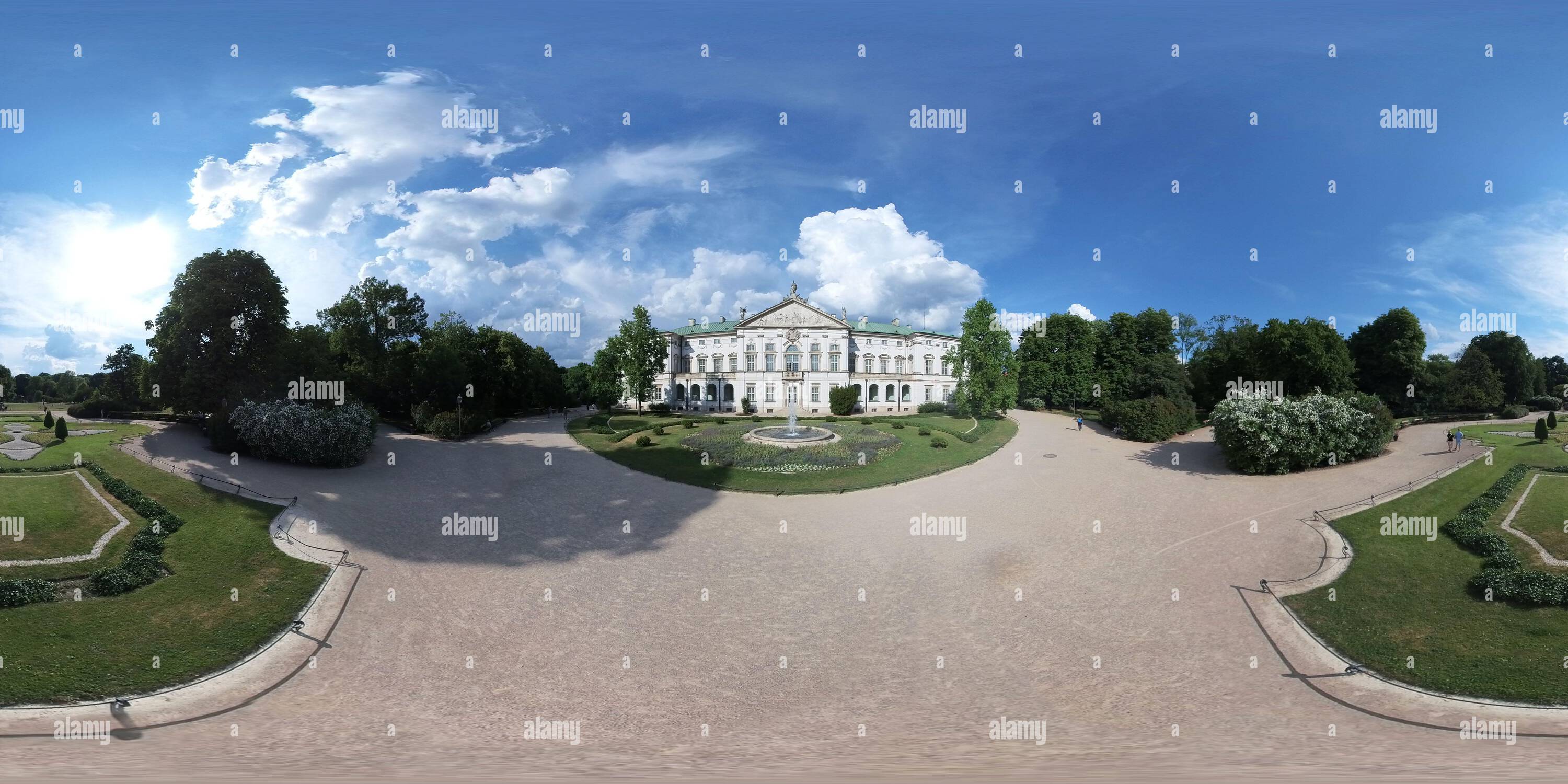 360° view of Warsaw Old Town - Park Krasinskich - Alamy
