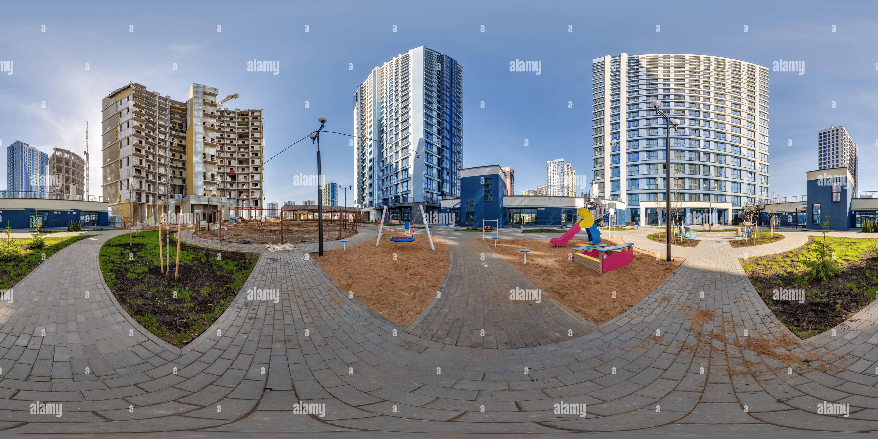 360 panoramic view tower cranes hi-res stock photography and images - Alamy