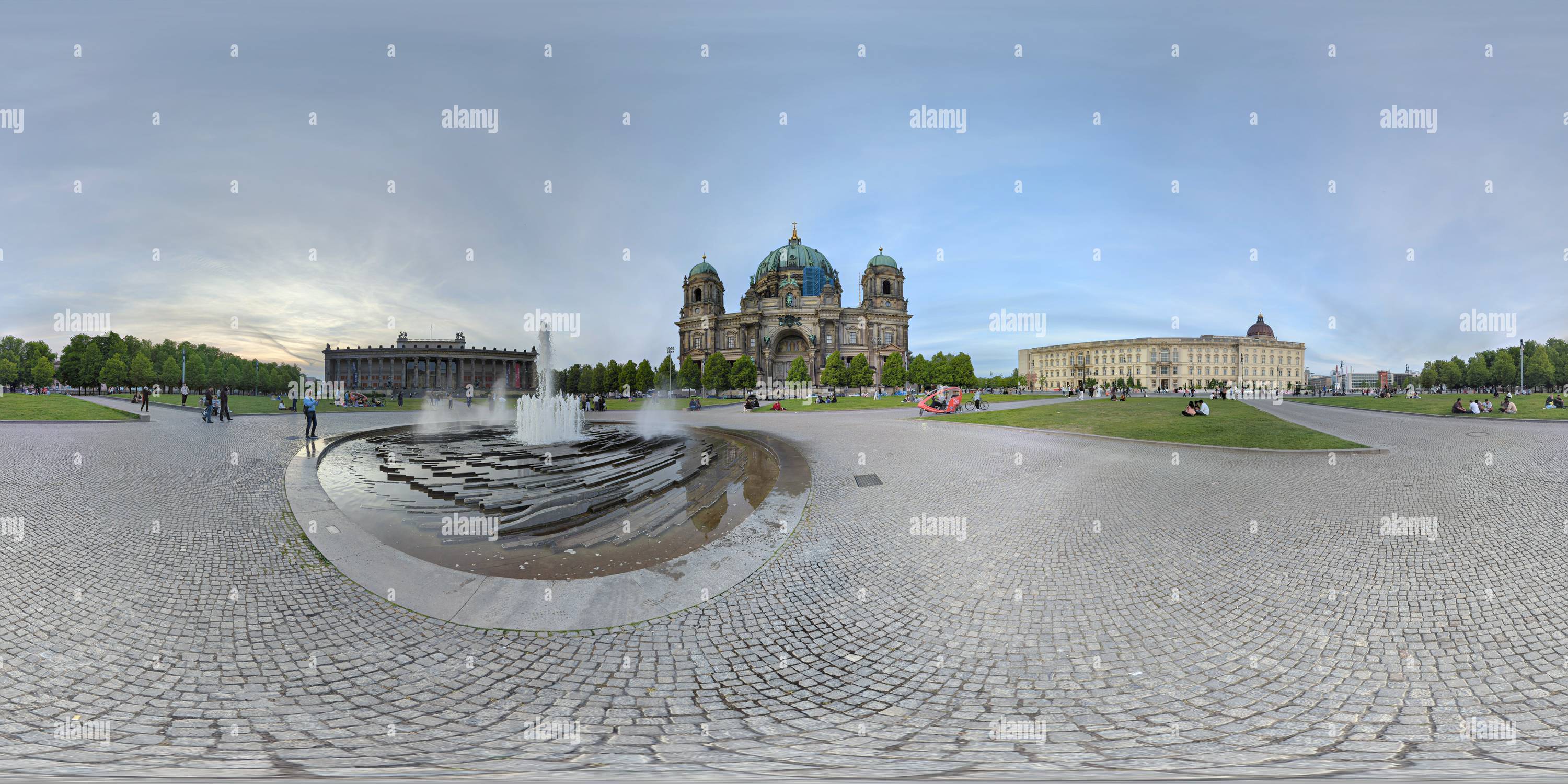 360° view of Berliner Dom Platz - Alamy