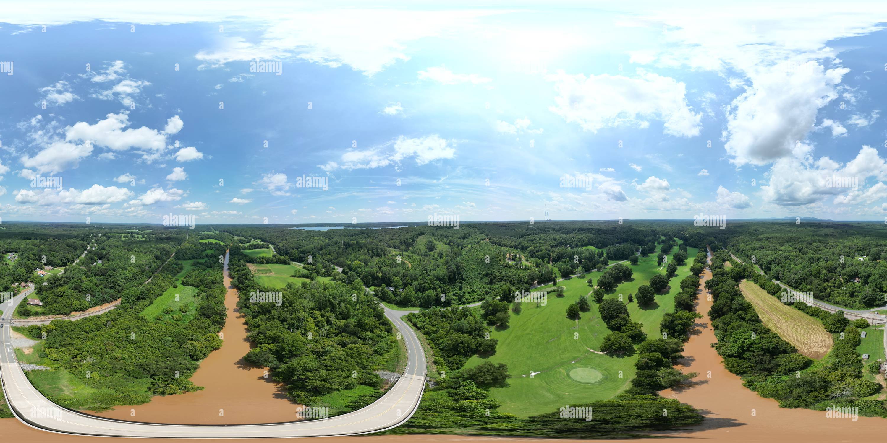 360° view of Above the Dan River in the summer - Alamy