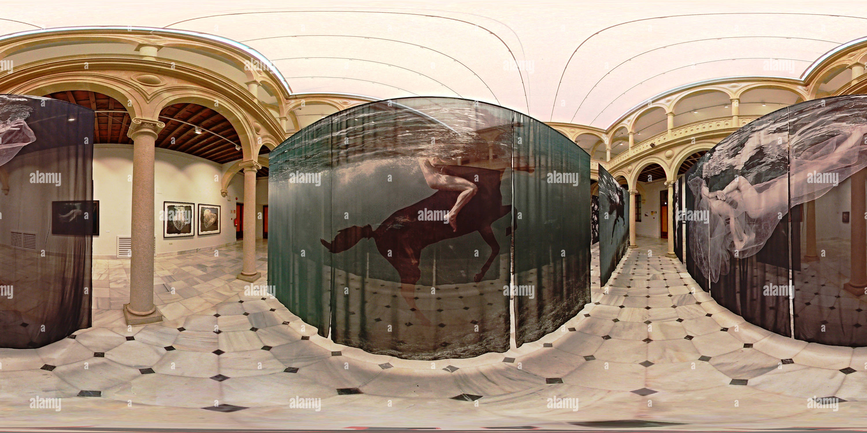 360° view of 360 report of Isabel Muñoz's exhibition, entitled WATER ...