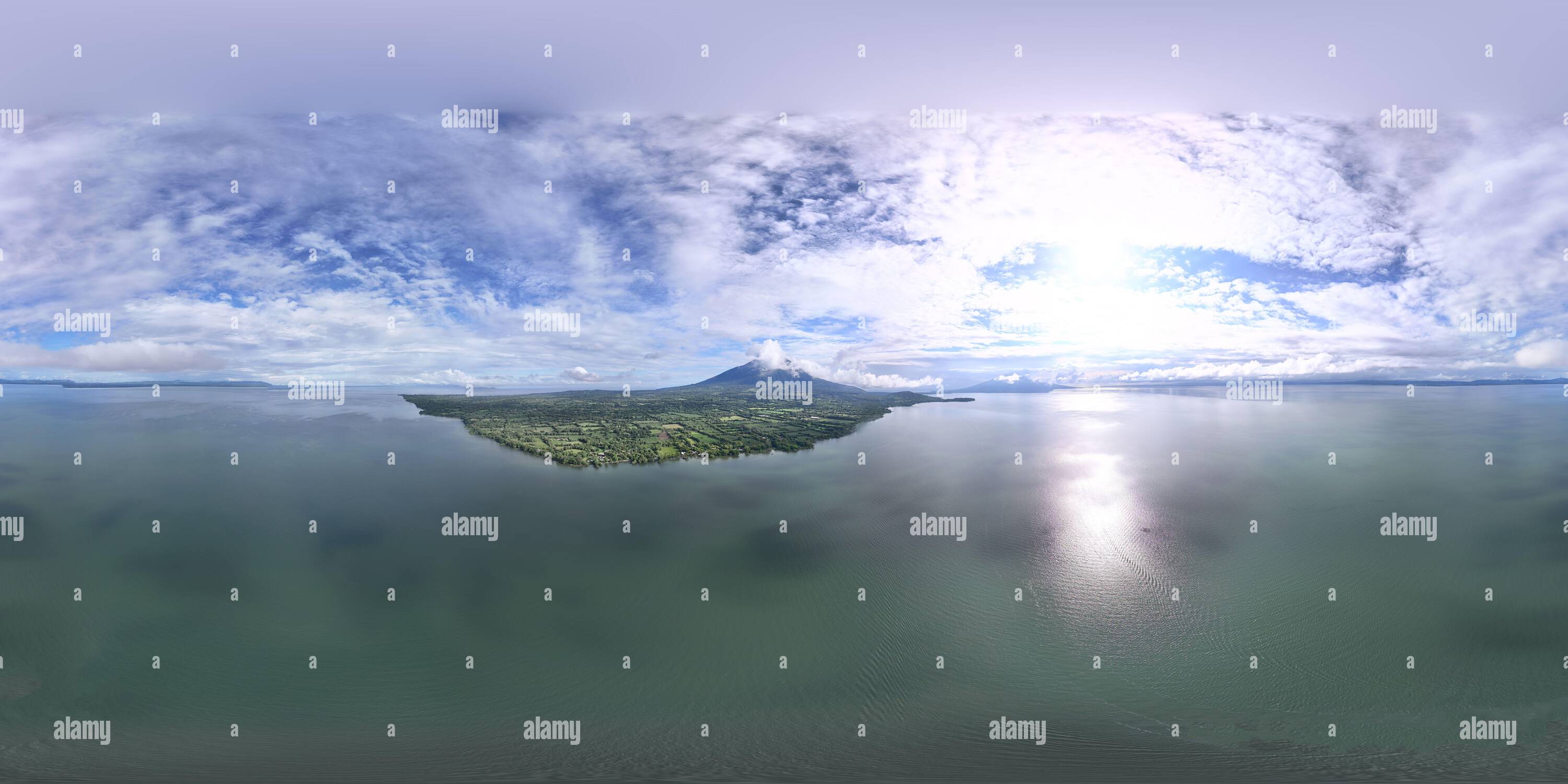 Vr 360 panorama tropical island hi-res stock photography and images - Alamy