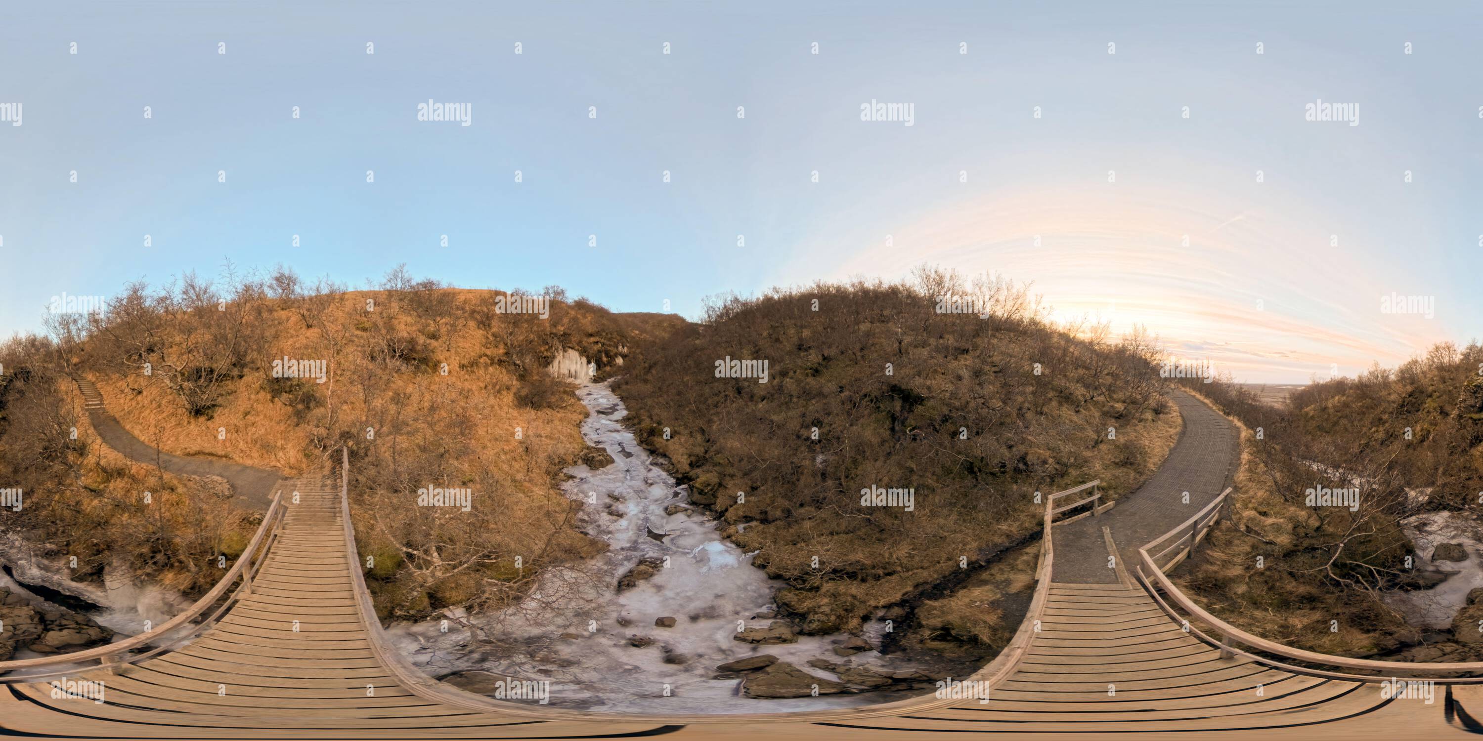 360° view of 360 equirectangular photo frozen rivers Magnusarfoss ...