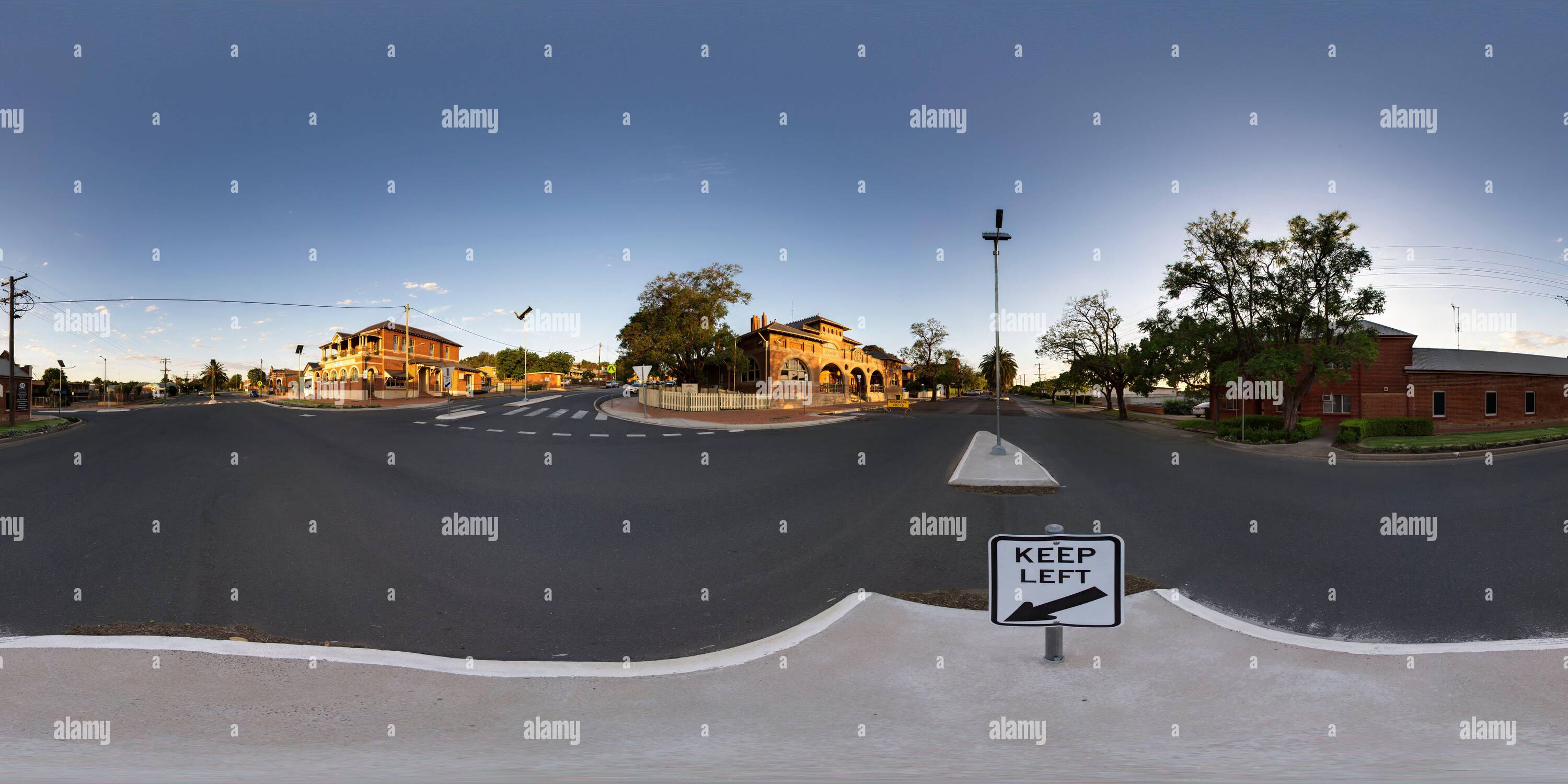 360° view of 360° panorama of the former Post Office and the Courthouse ...