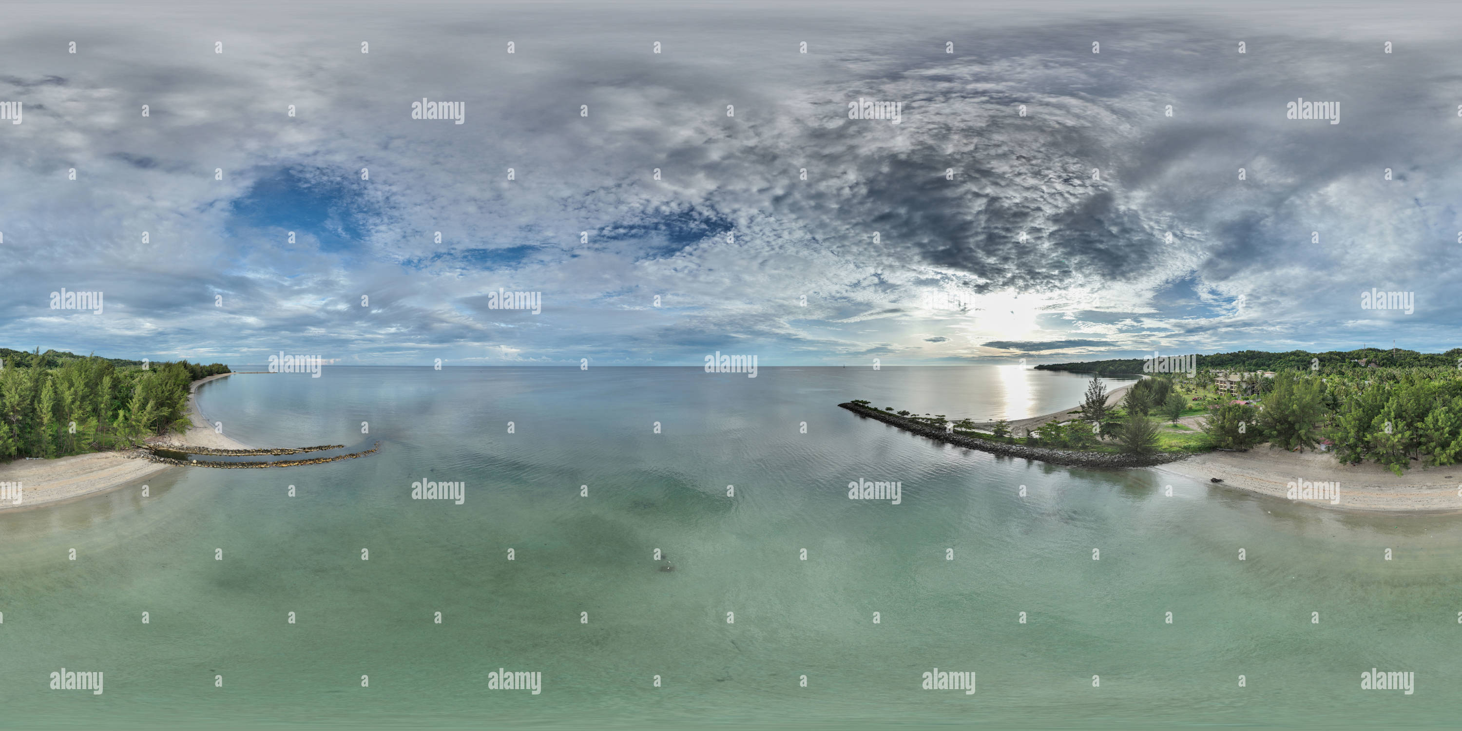 360° view of Based on the image 100 0949 PANO0001 Panorama 2.jpg, which ...