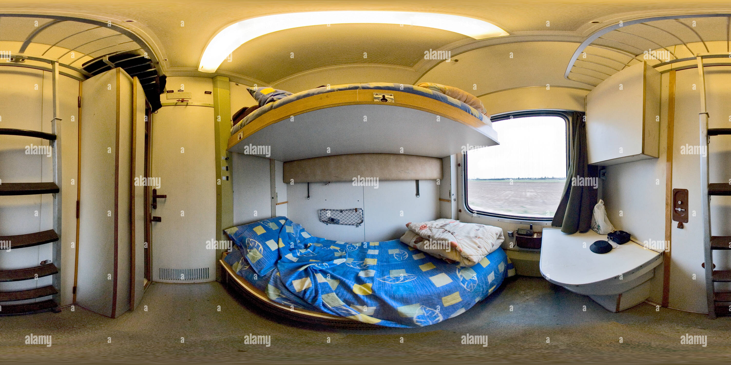 Sleeper car hi-res stock photography and images - Alamy