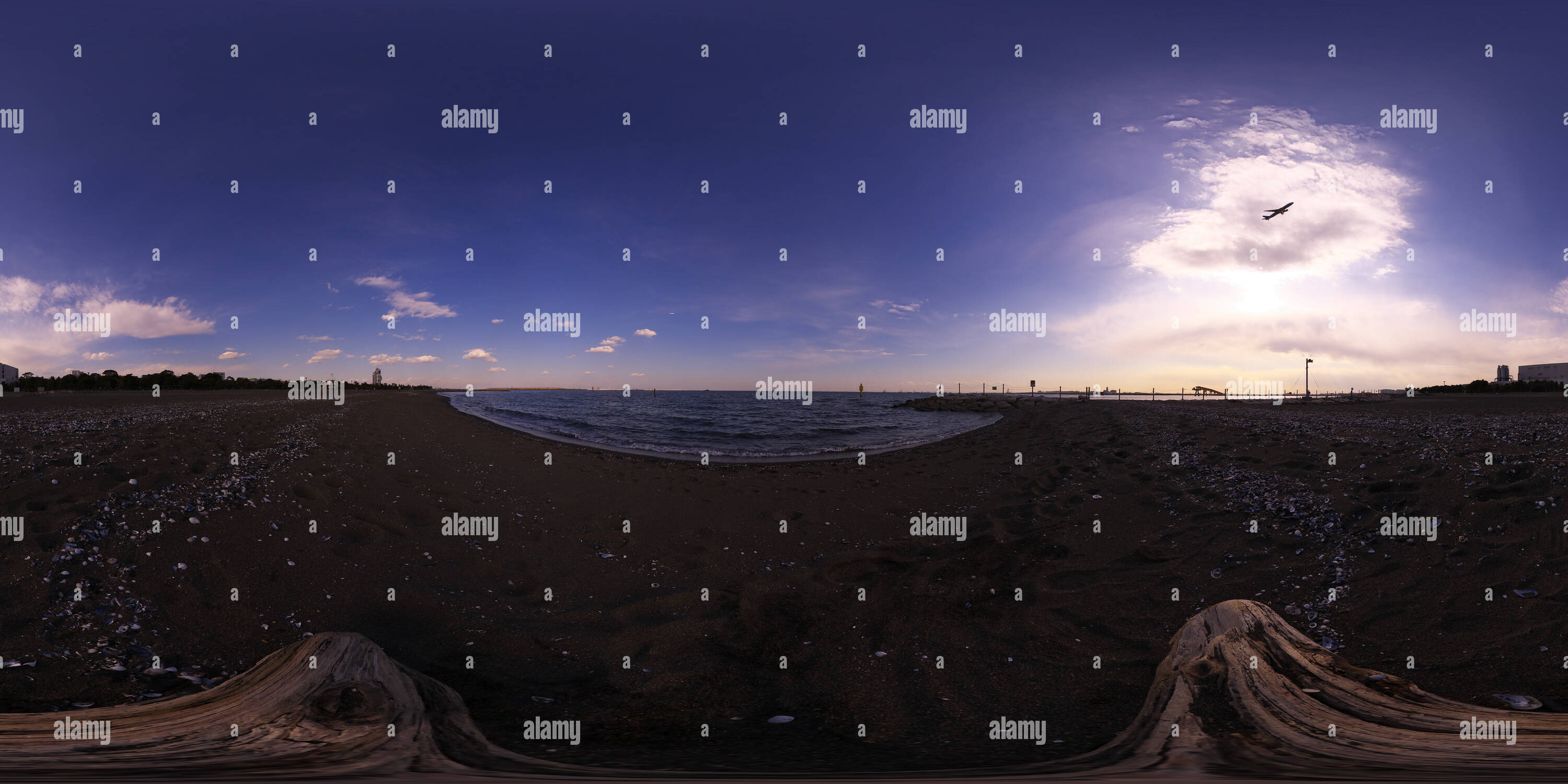 360° view of Sea and airplane - Alamy