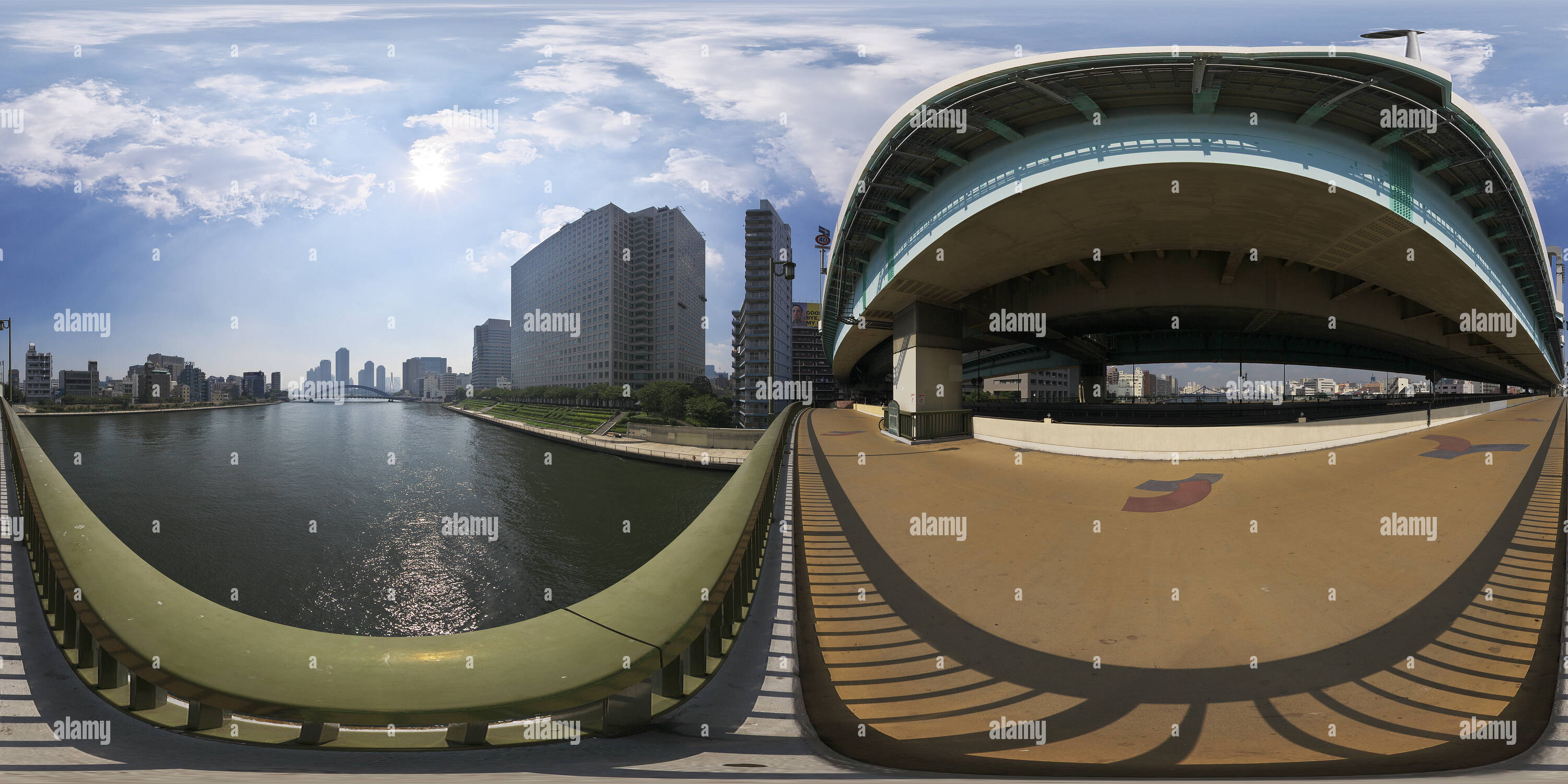 360° view of Sumida river big bridge - Alamy