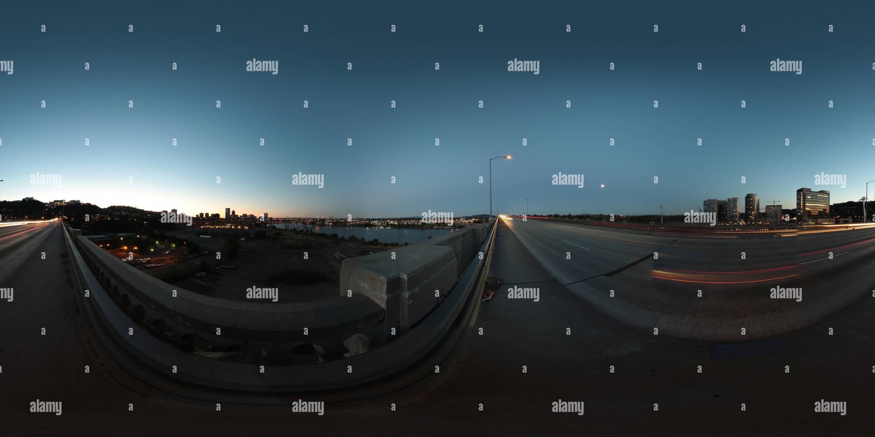 360° view of Portland Skyline from the Ross Island Bridge - Alamy