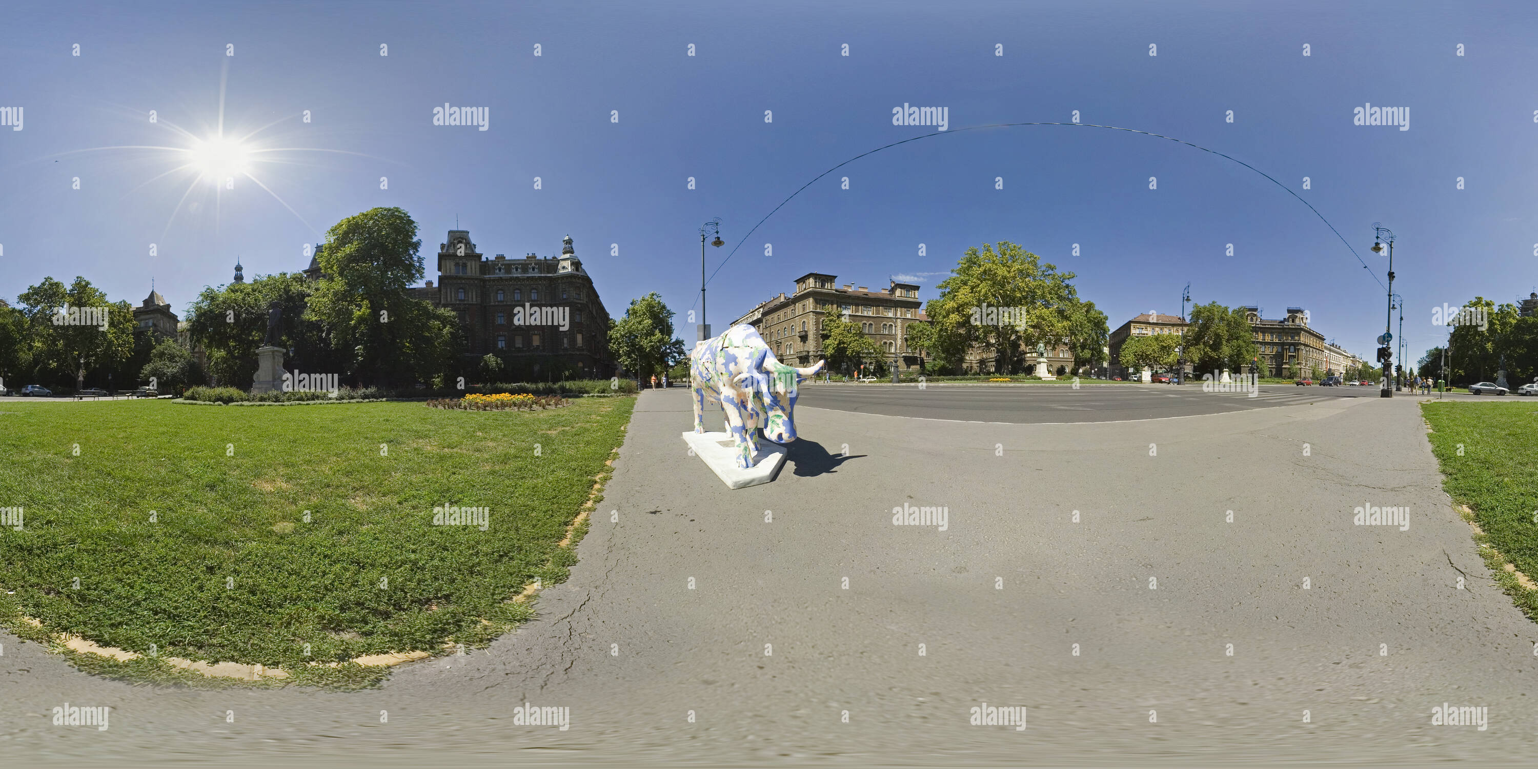 360° view of Cow at the Körönd - Alamy