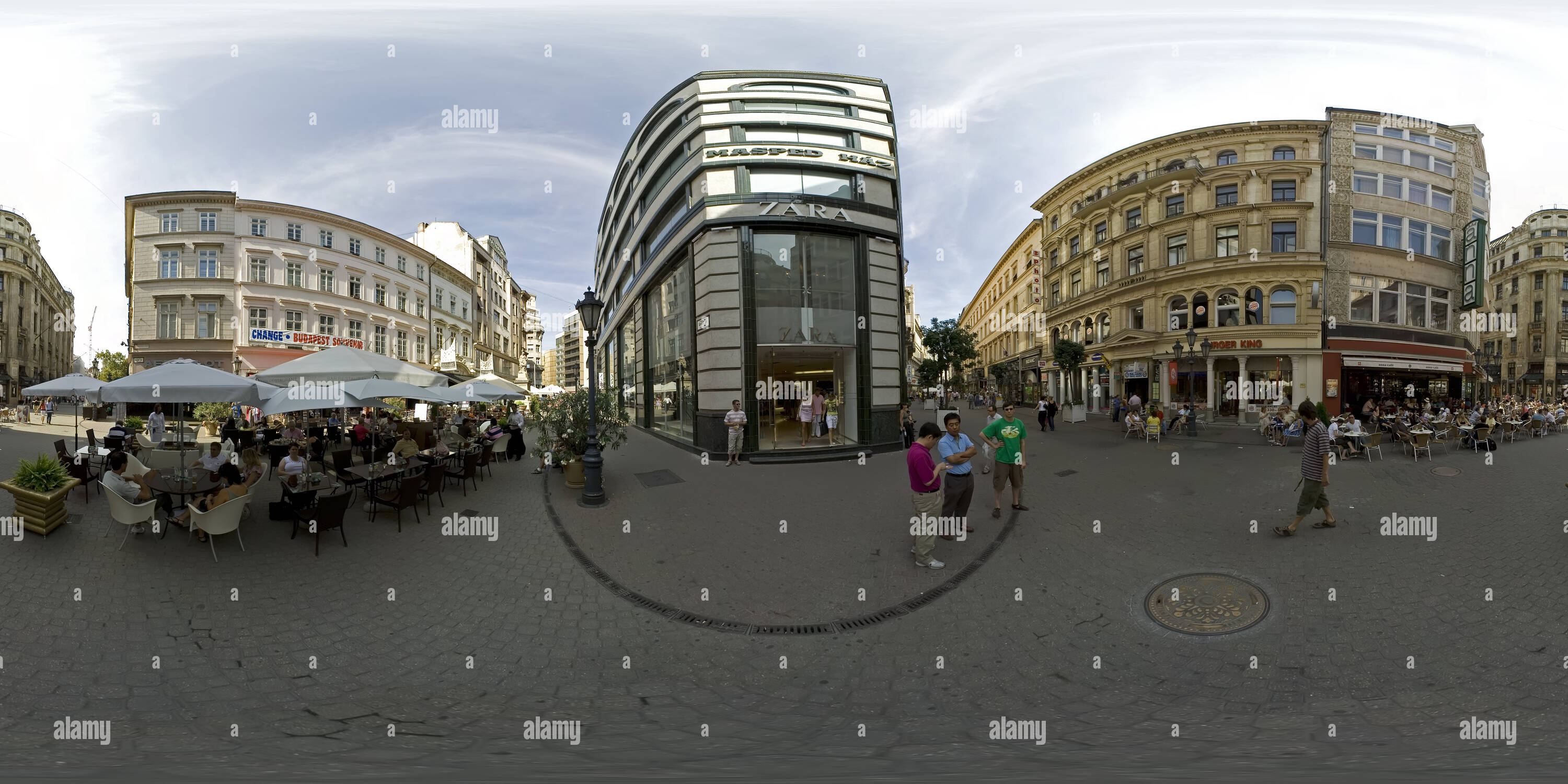 360° view of Váci Street - Kristóf Square - Alamy