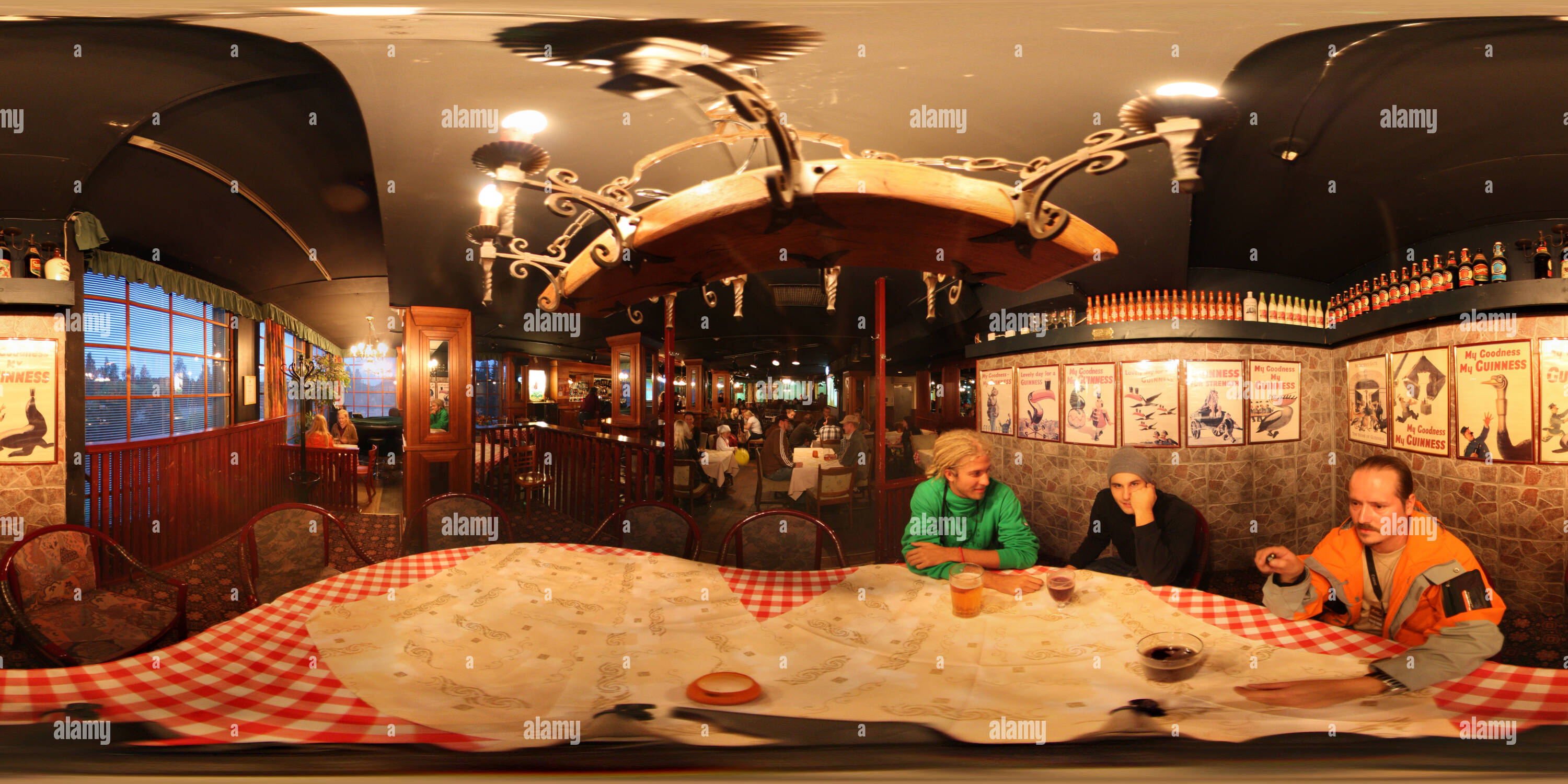 Ravintola hi-res stock photography and images - Alamy