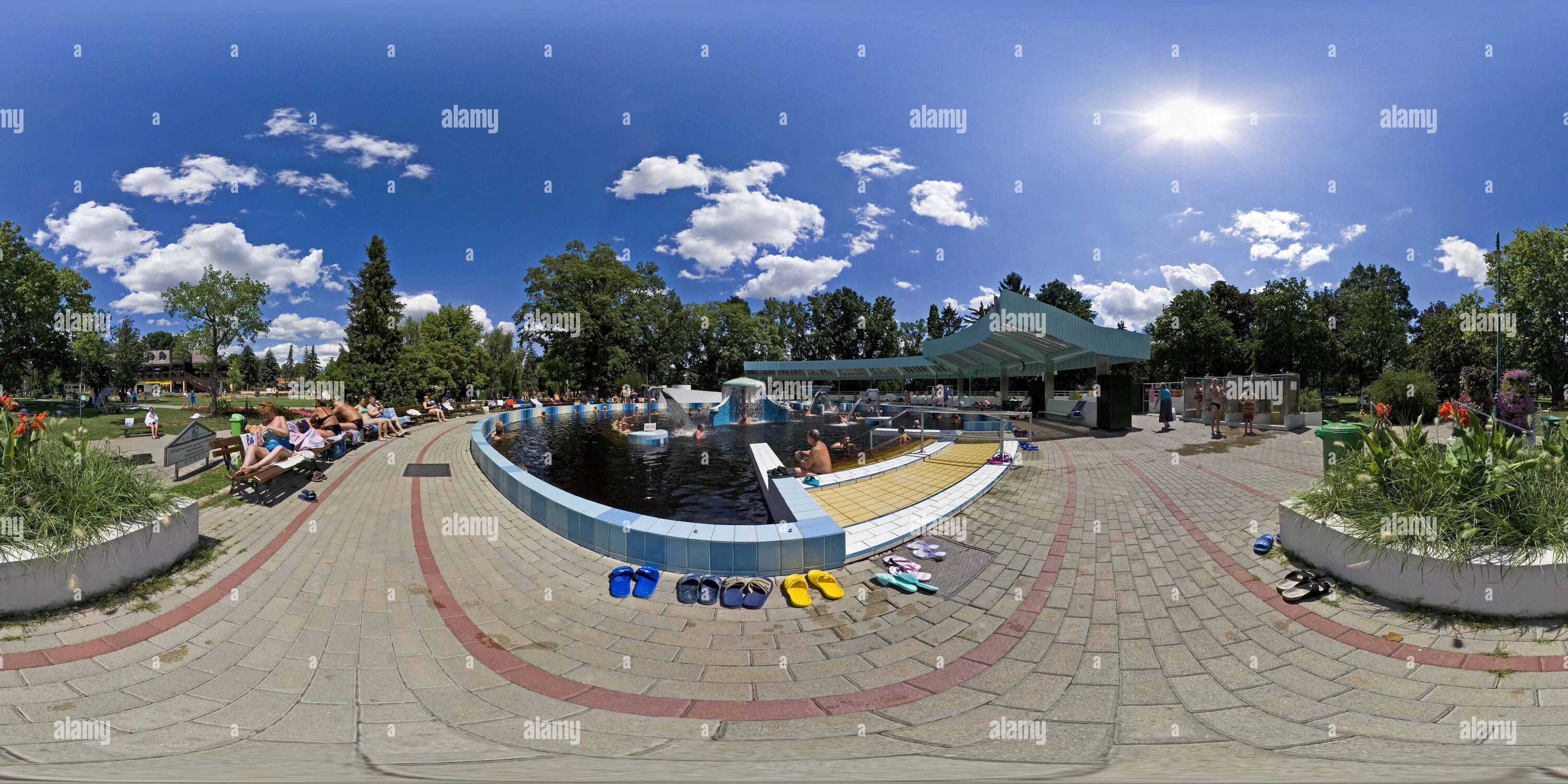 360° view of Castle Bath thermal pool - Alamy