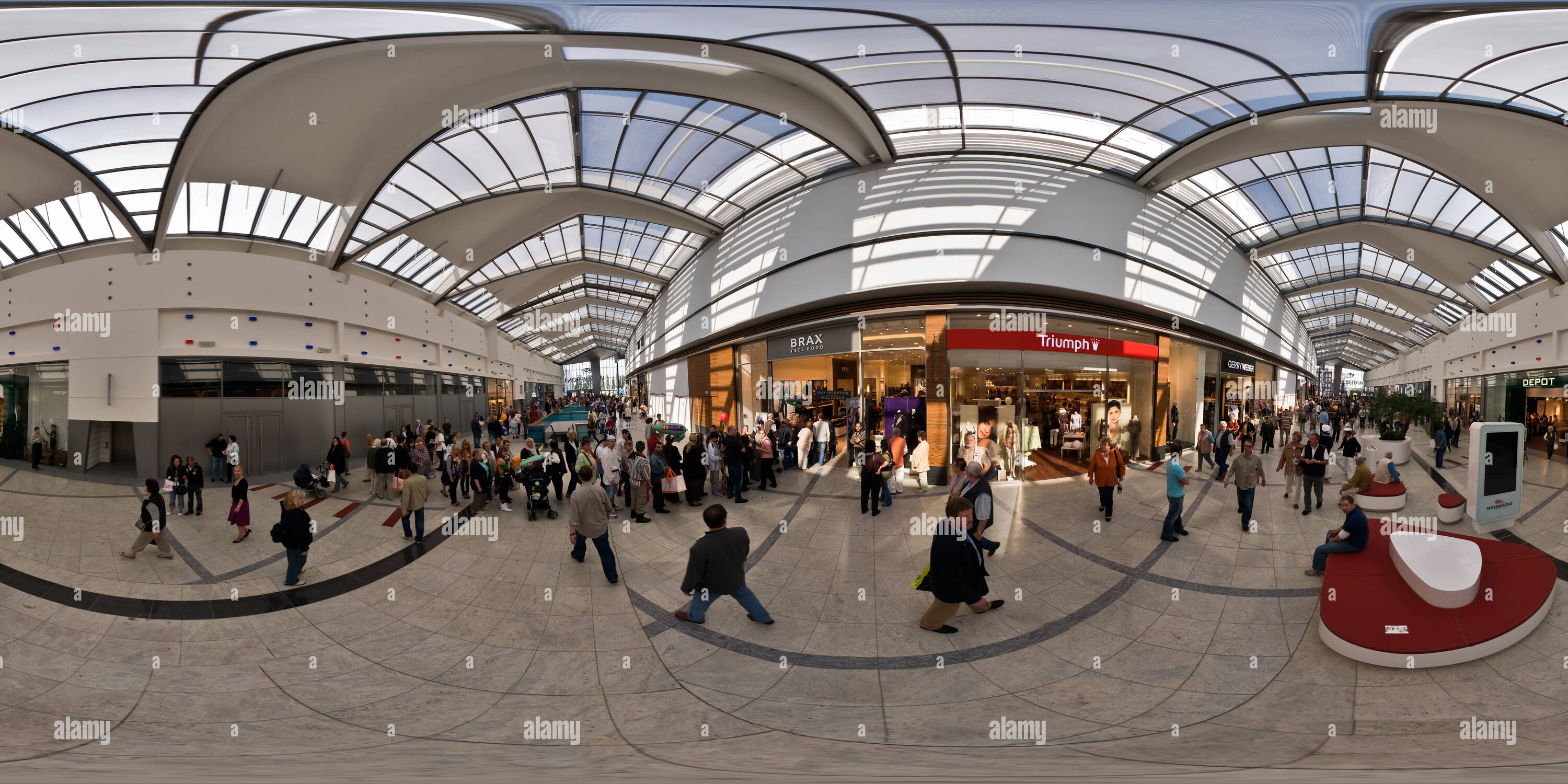 360° view of Waterfront Shopping Mall - Alamy