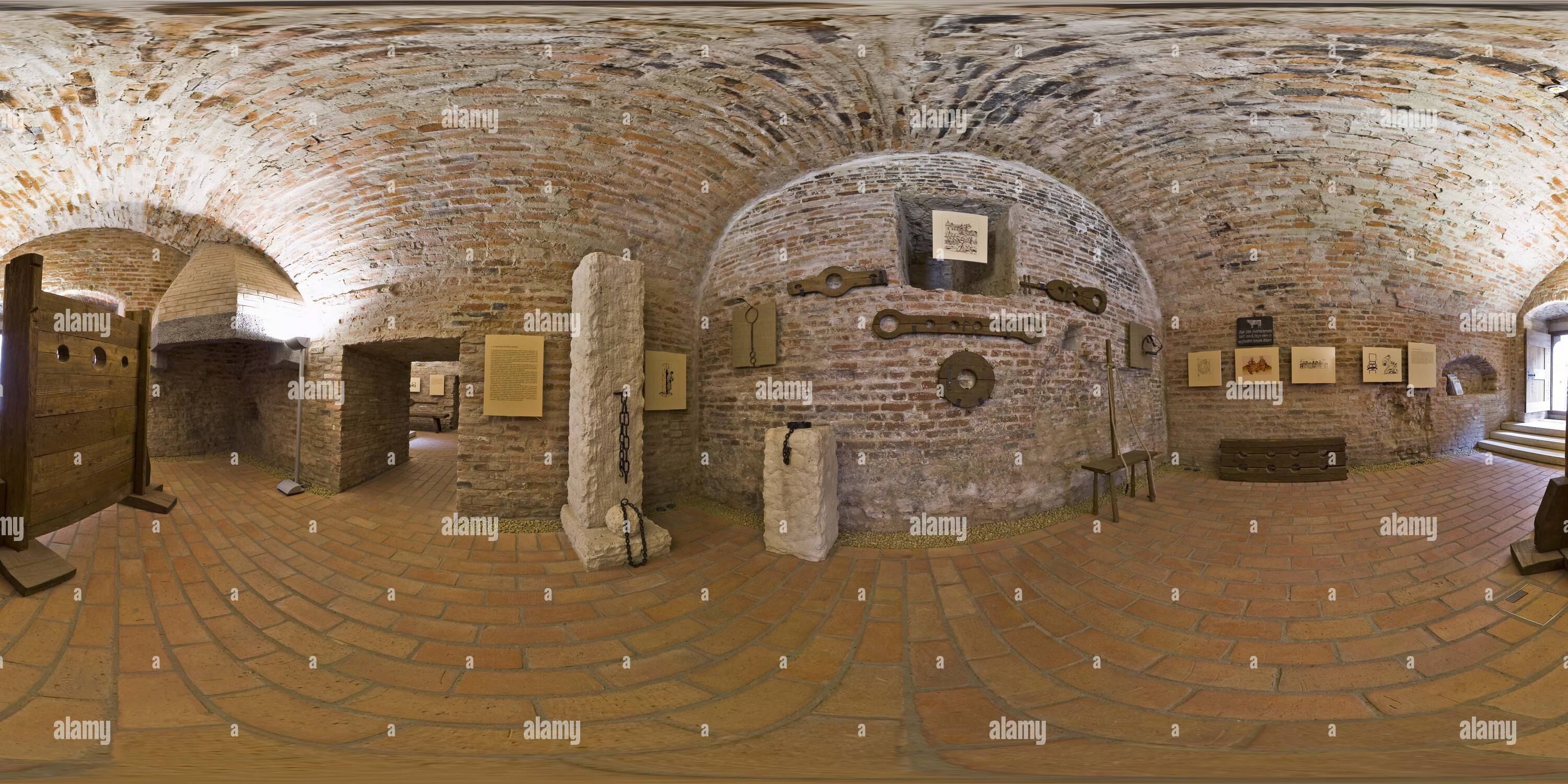 360° view of Fortress dungeon torture chamber - Alamy