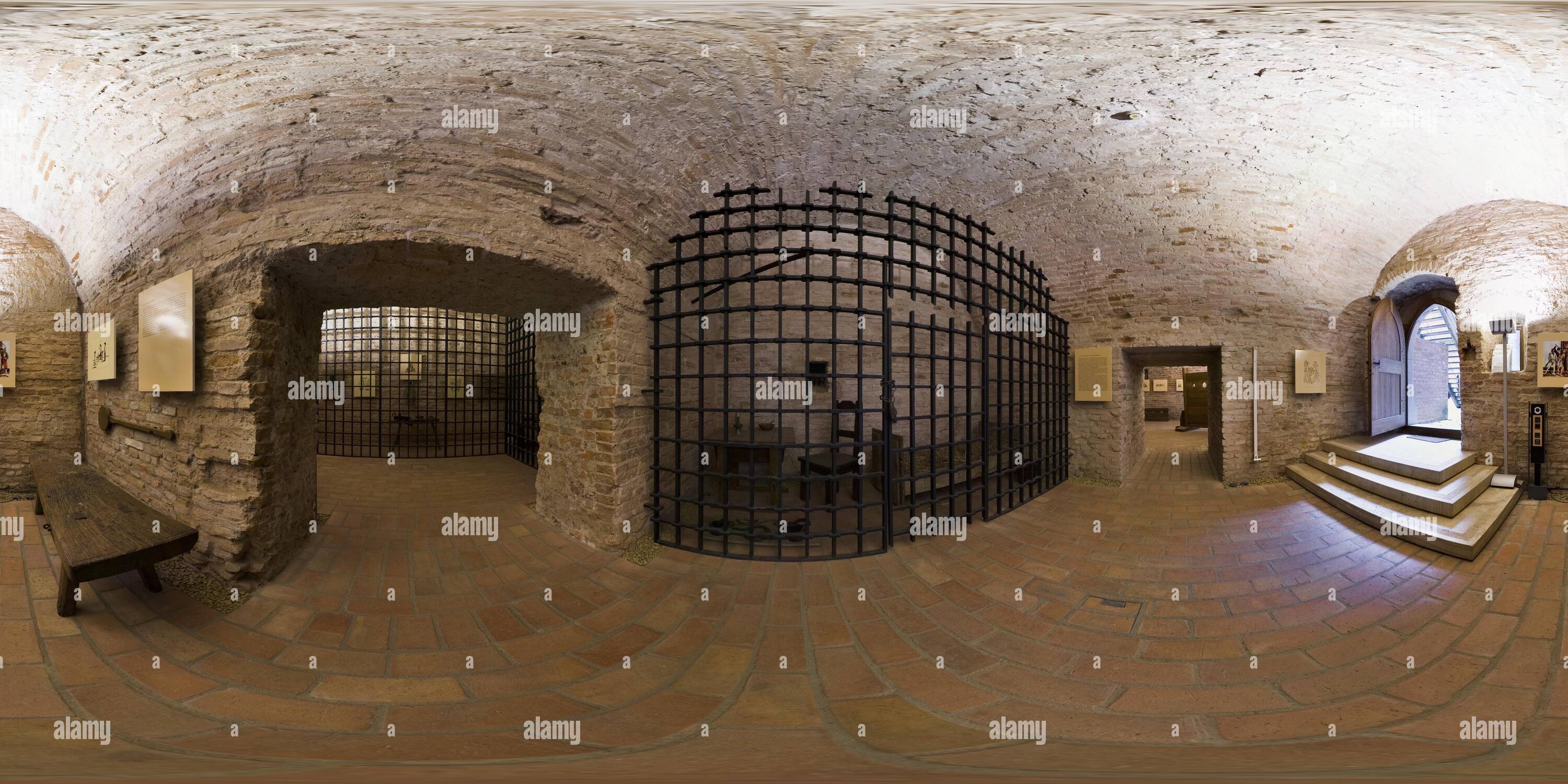360° view of Fortress dungeon solitary - Alamy