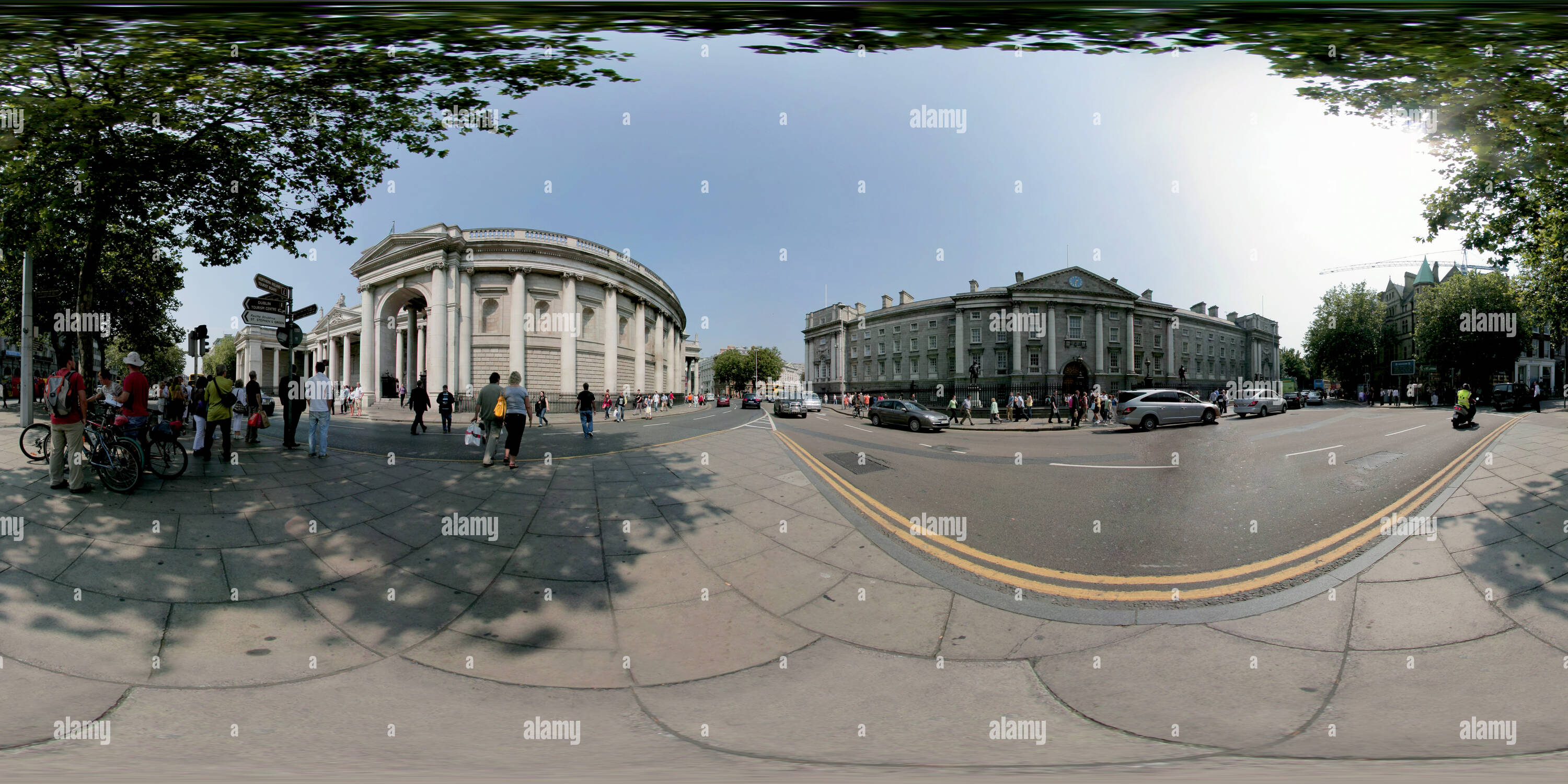 360° view of Outside Trinity College - Alamy
