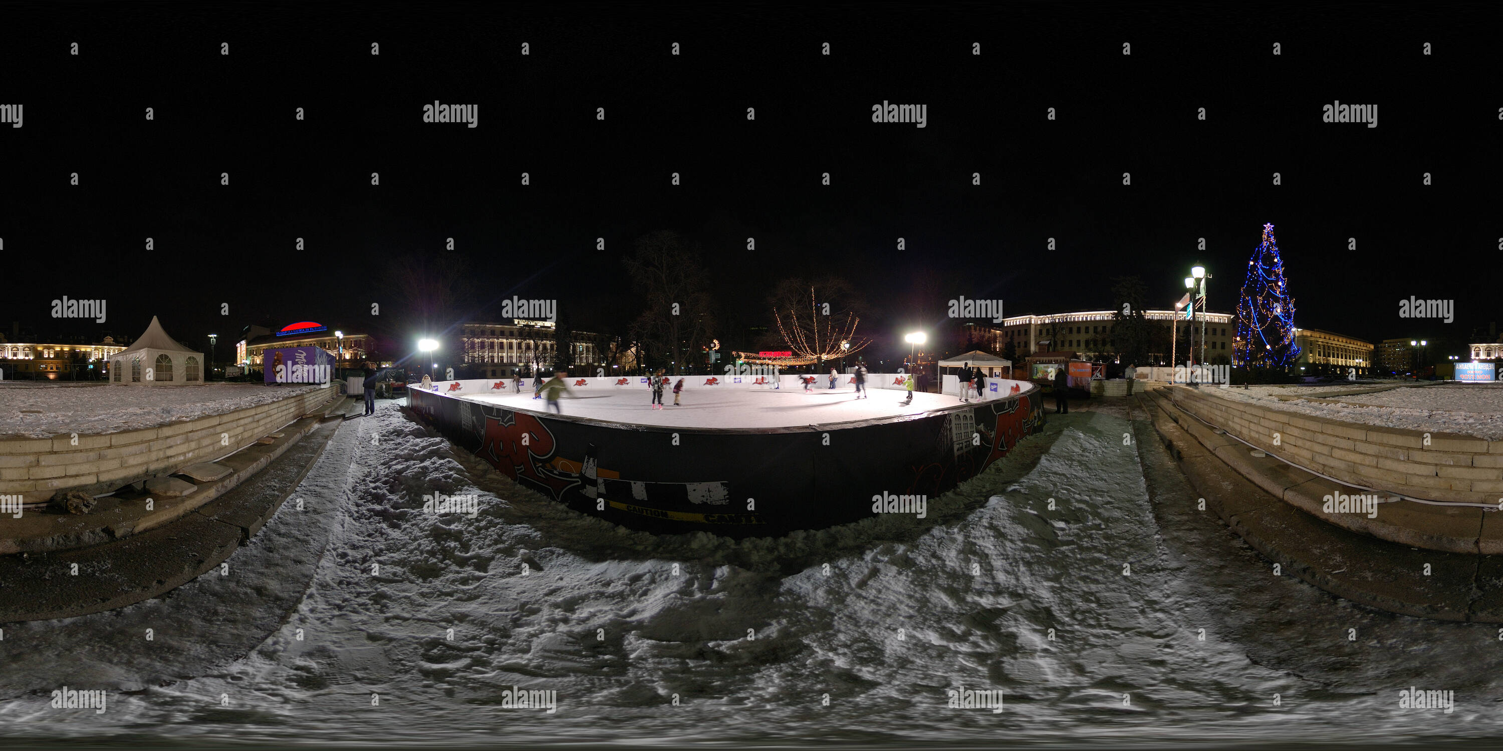 360° view of Christmas skating rink - Alamy
