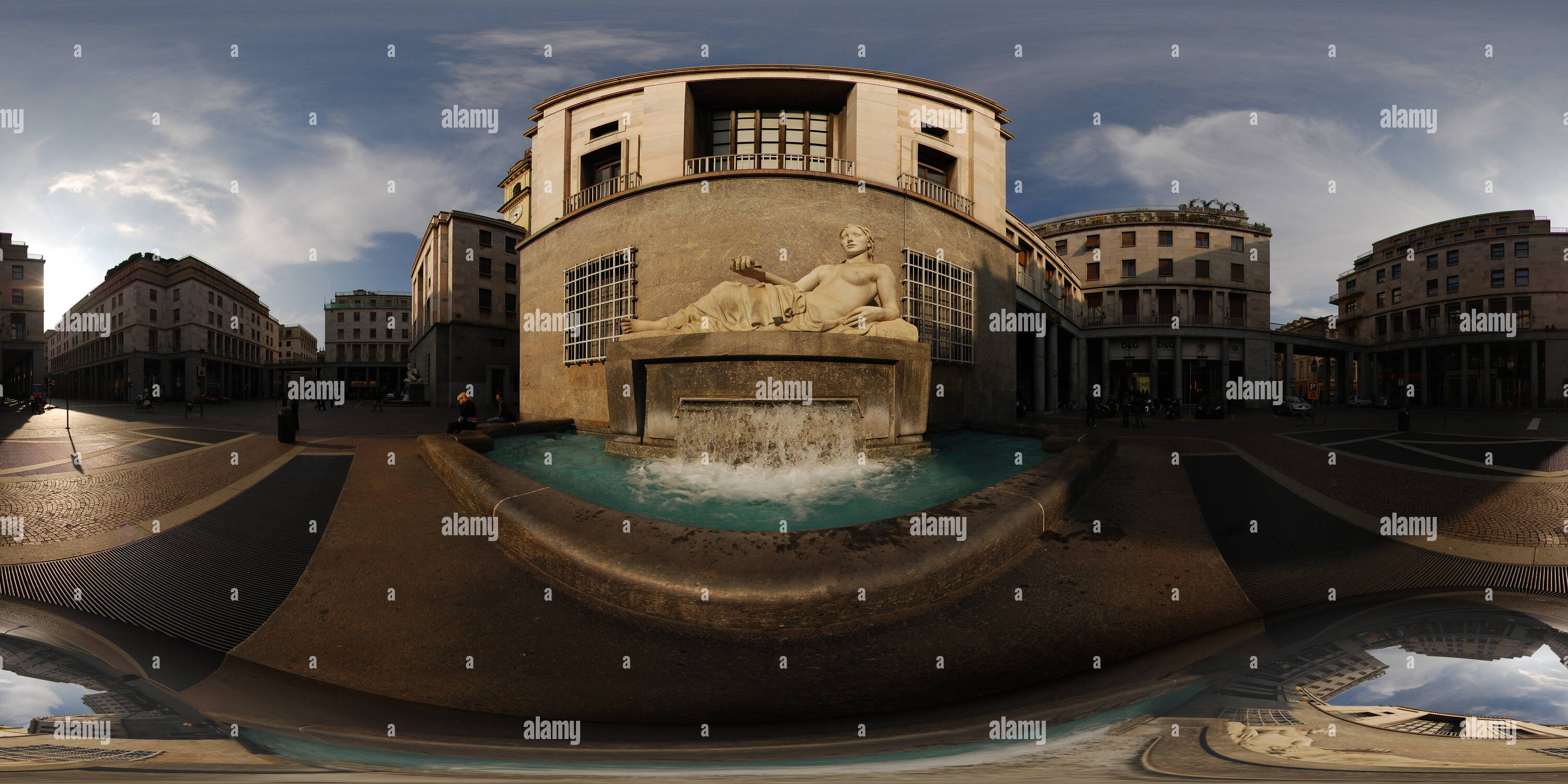 360° view of Statue of Dora Riparia, Piazza C.L.N - Alamy