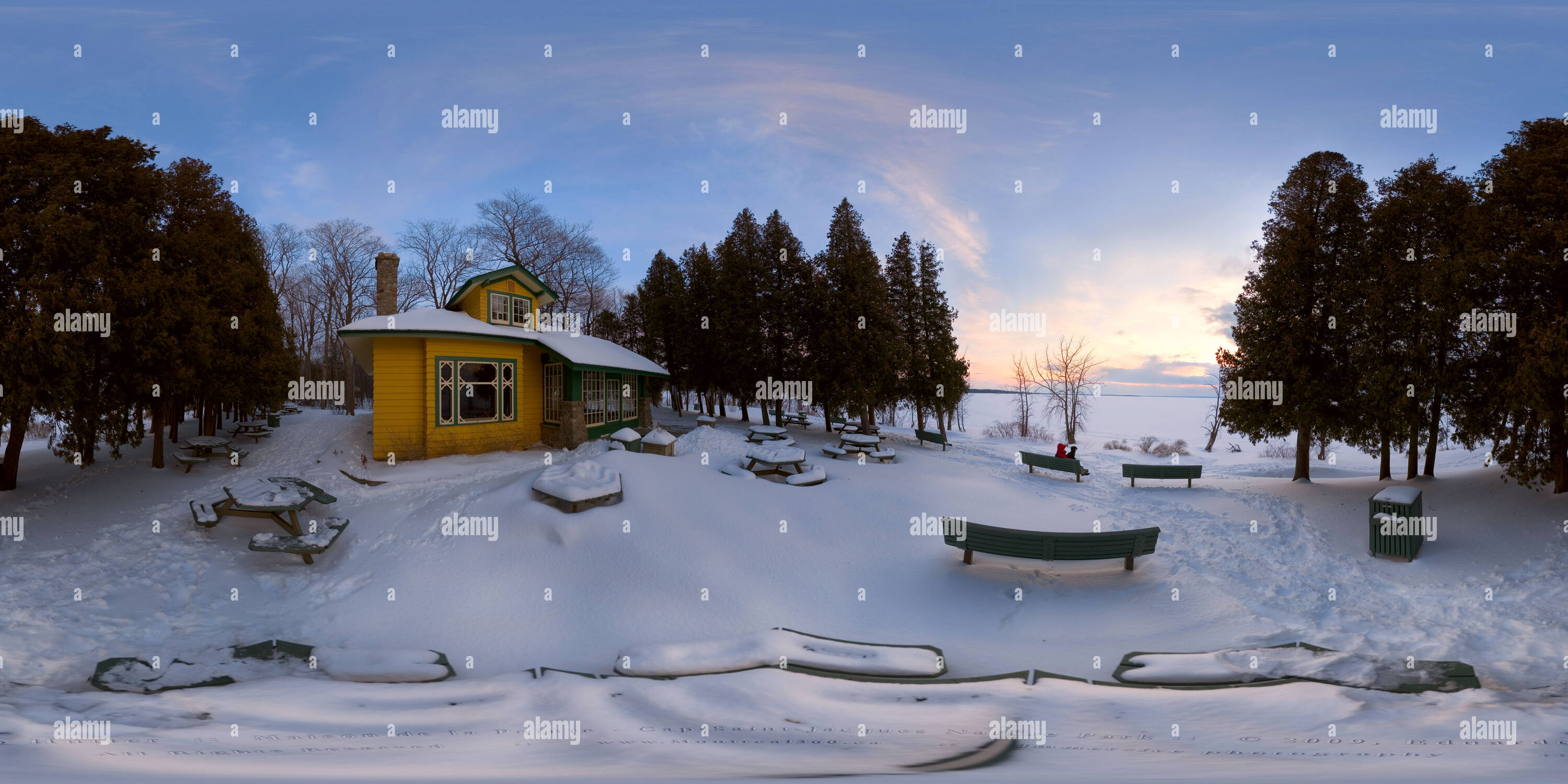 360° view of Cap Saint-Jacques Nature Park, Maison de la Pointe - Alamy