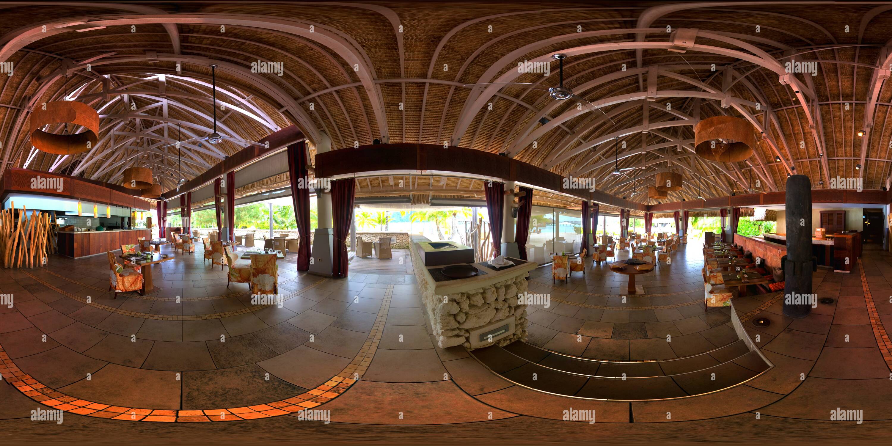 360° view of Le Sands Restaurant - Alamy