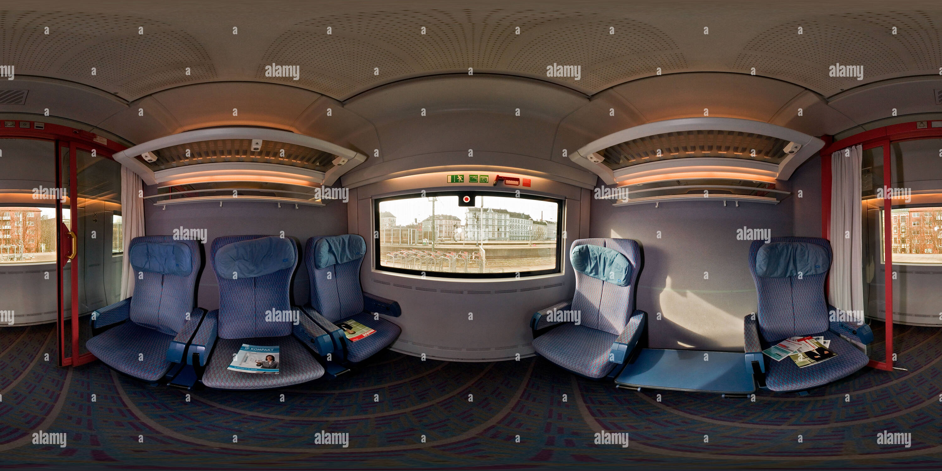 First class compartment hi-res stock photography and images - Alamy