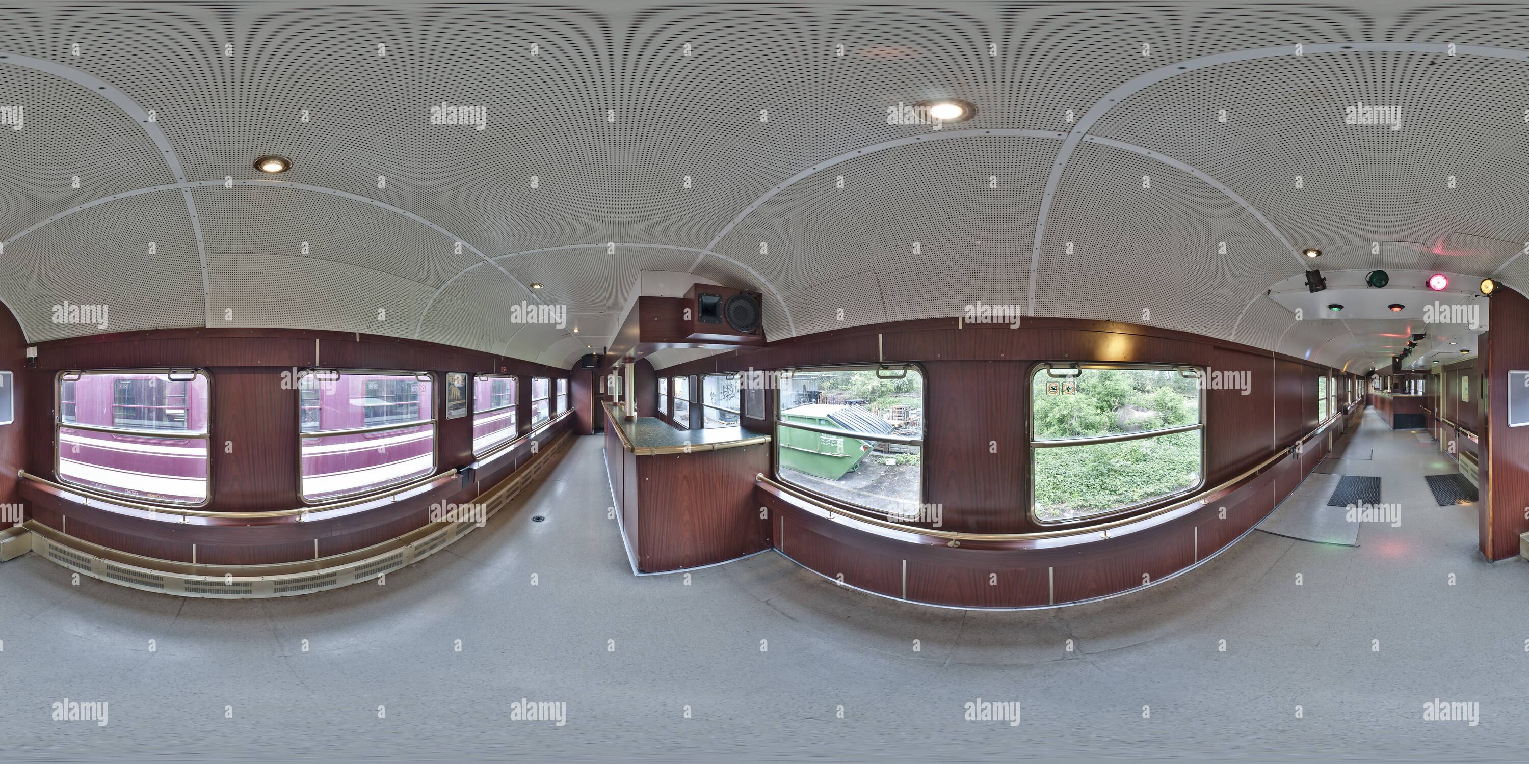 360° view of Euro Express Tanzwagen - Alamy