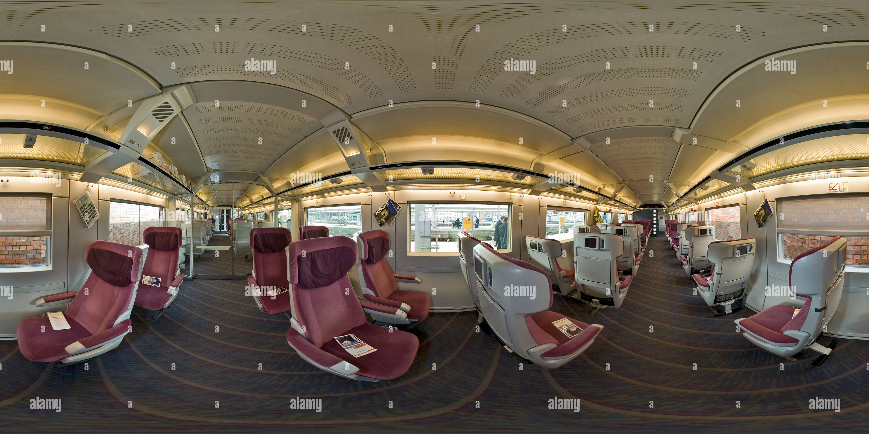 360° view of IntercityExpress2 ICE2 1. Kl. Original - Alamy