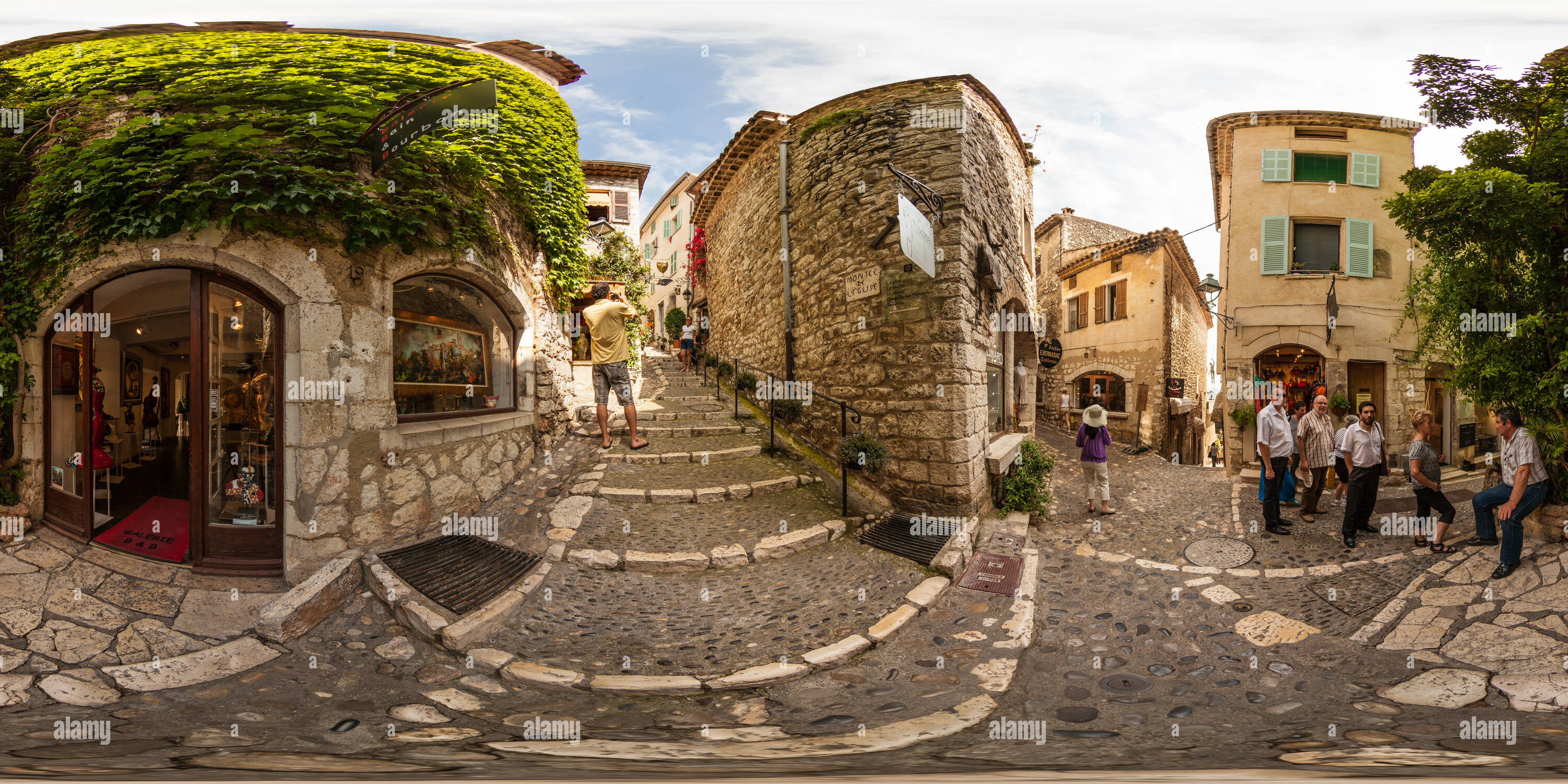 Saint paul de vence galerie hi-res stock photography and images - Alamy